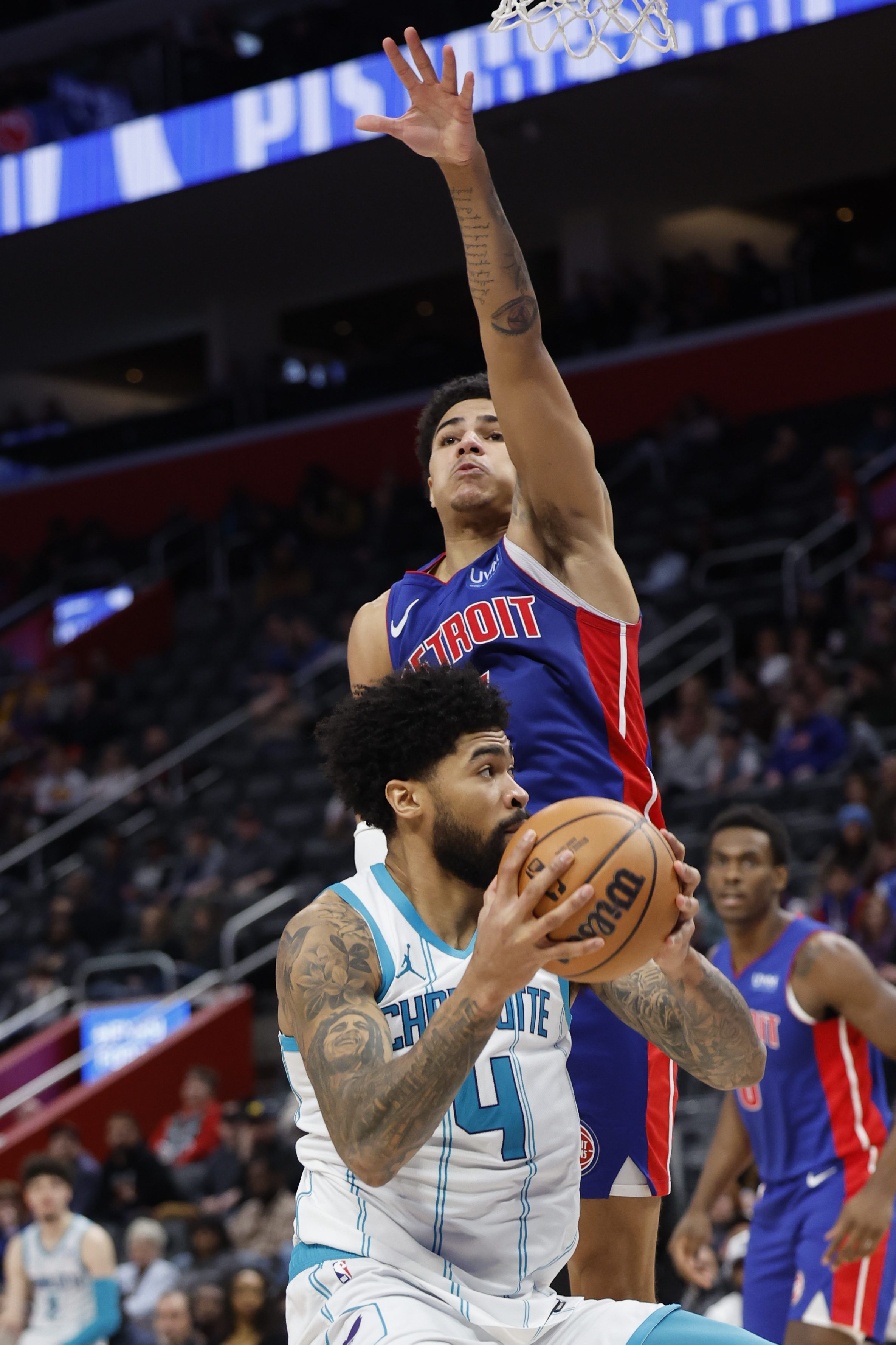 Pistons topple Hornets for rare victory | Reuters