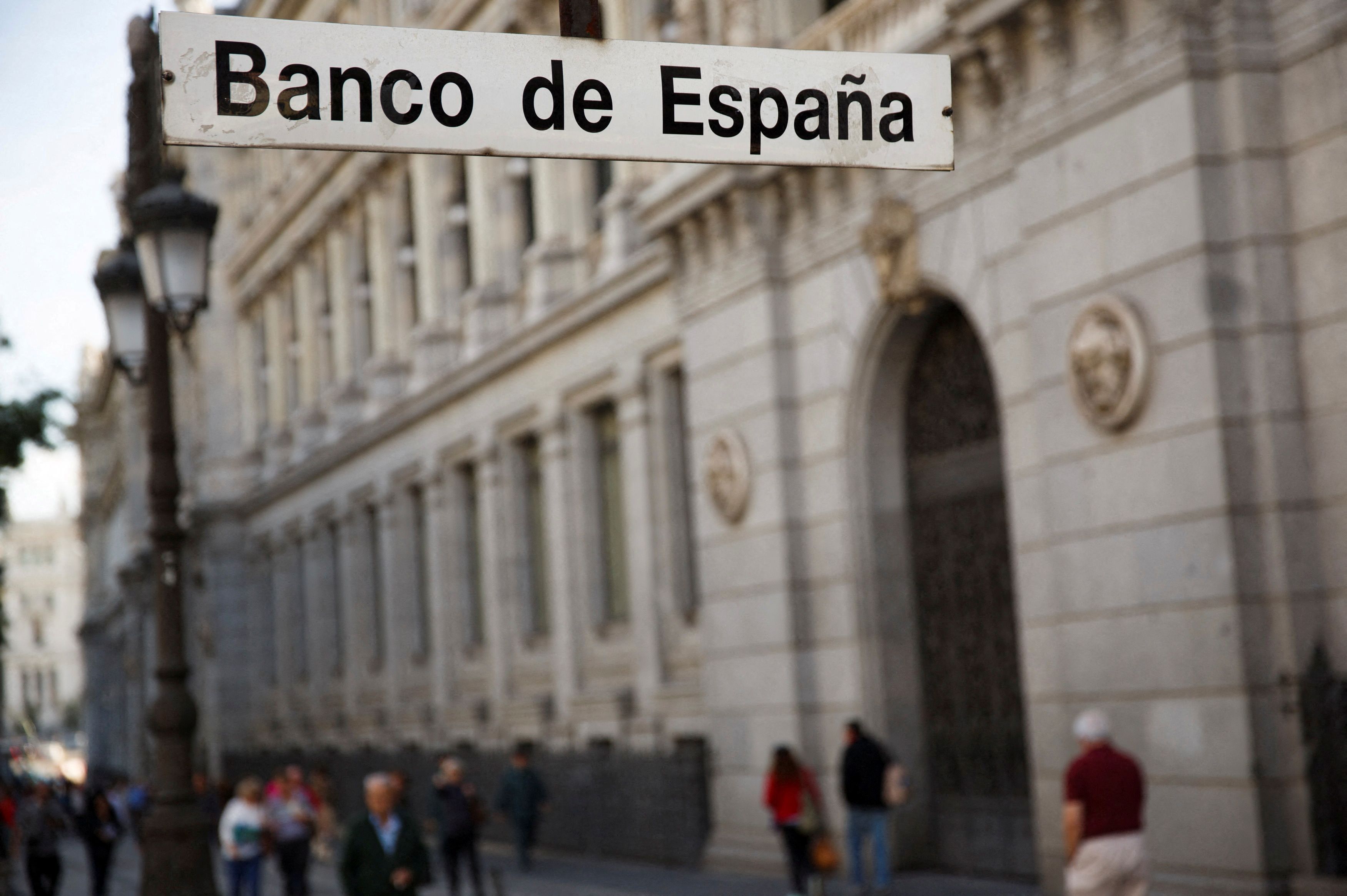 Bank of Spain sees moderate immediate risk to banks from climate ...