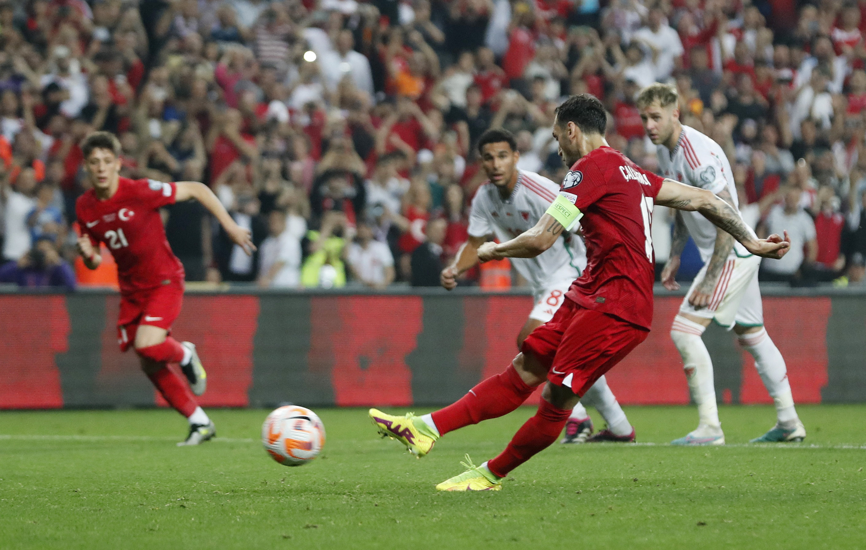 Turkey go top after beating 10-man Wales | Reuters