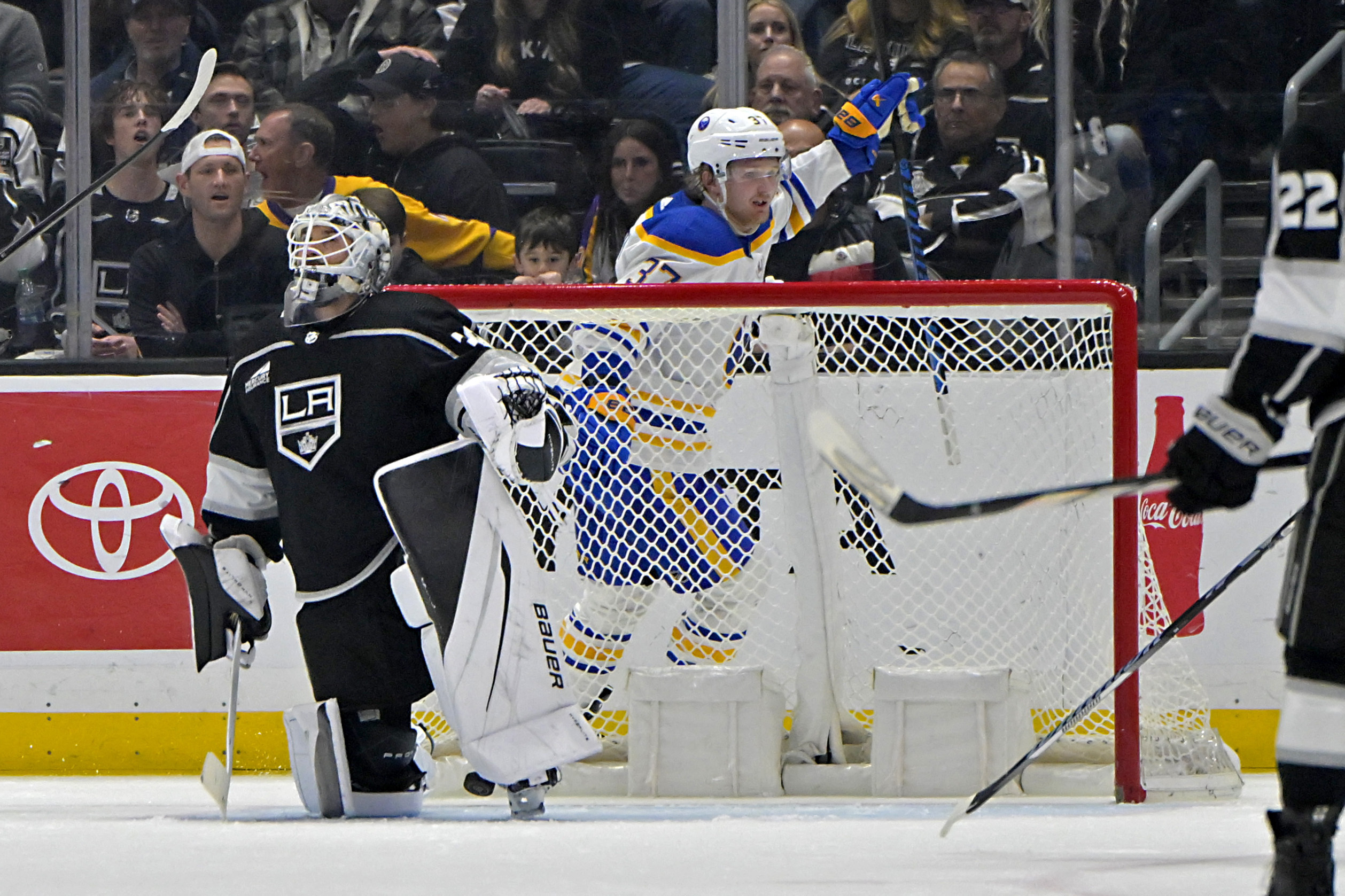 Sabres score four straight as Kings' woes continue | Reuters