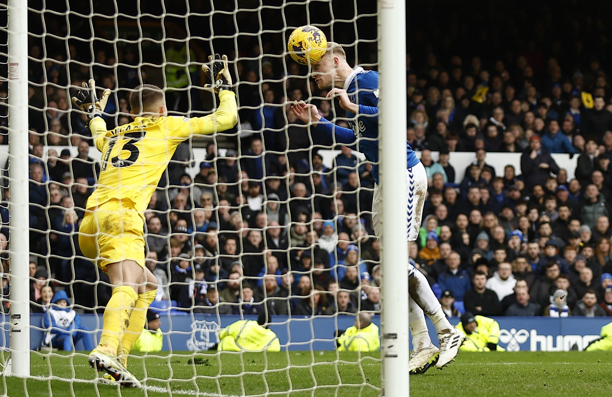 Branthwaite earns late point for Everton in 2-2 draw with Tottenham ...
