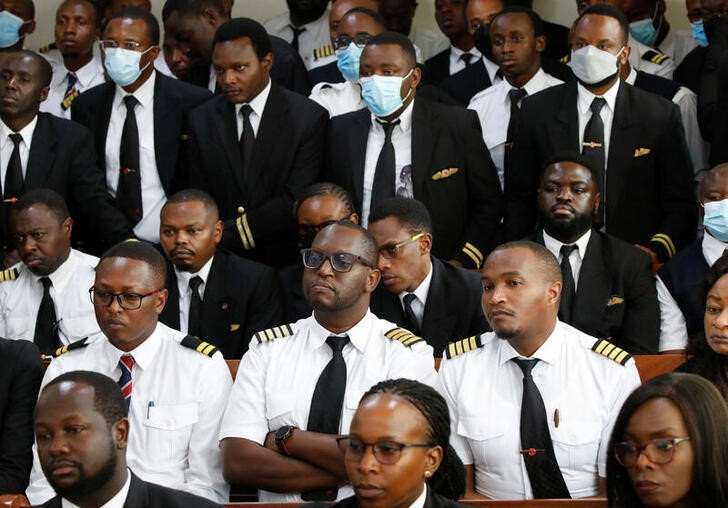 Court asks striking Kenya Airways pilots to resume work | Reuters