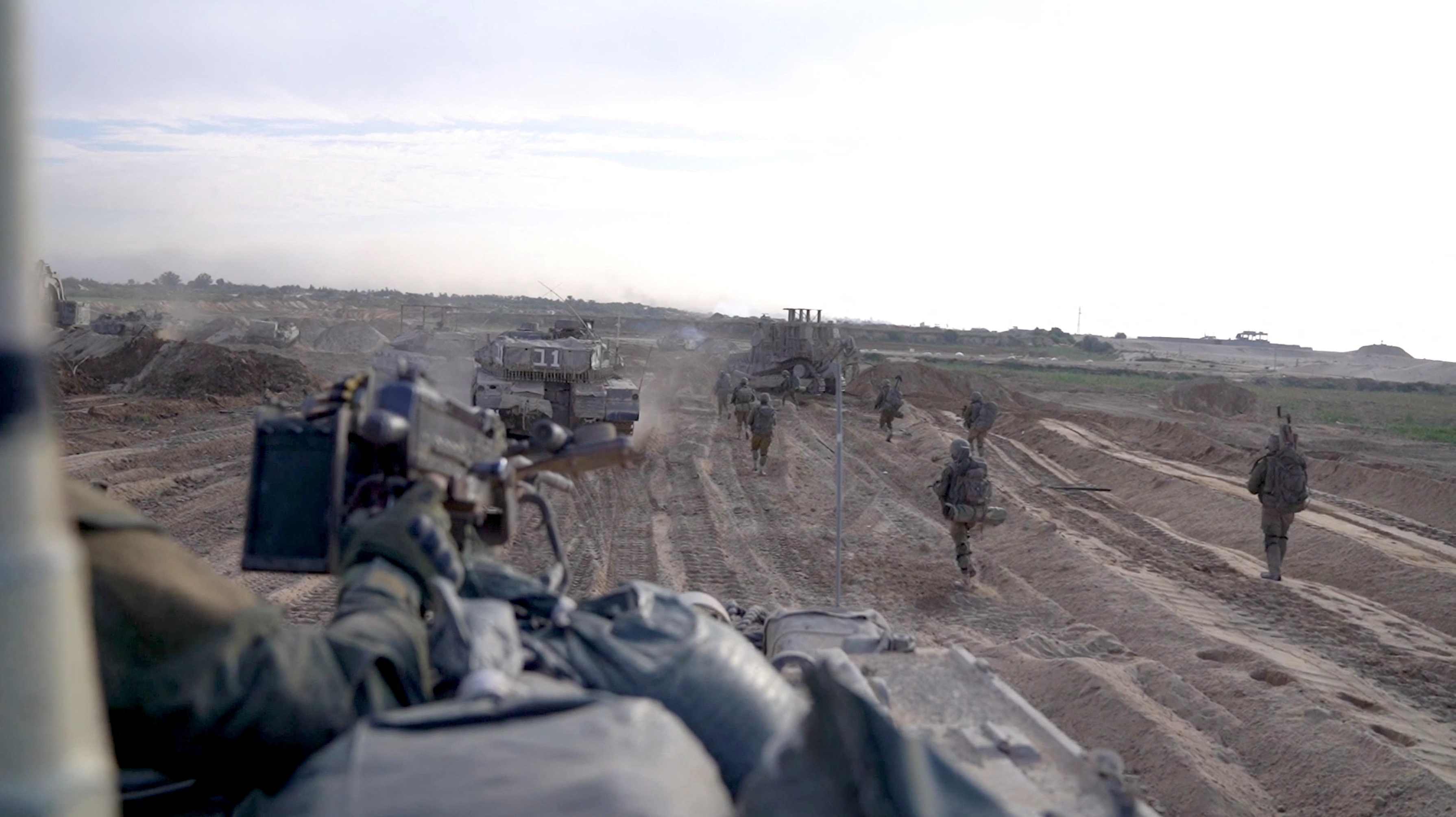 In pictures: Israeli forces battle Hamas in Gaza Strip - November 7 ...