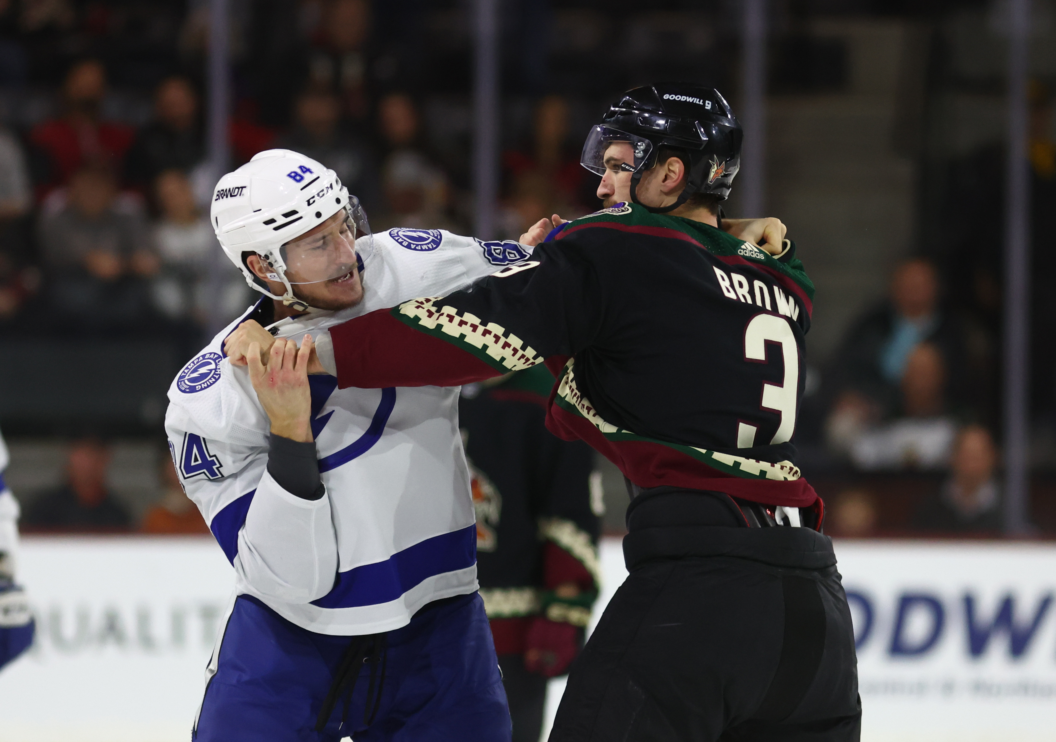 Michael Carcone scores twice as Coyotes trip Lightning | Reuters