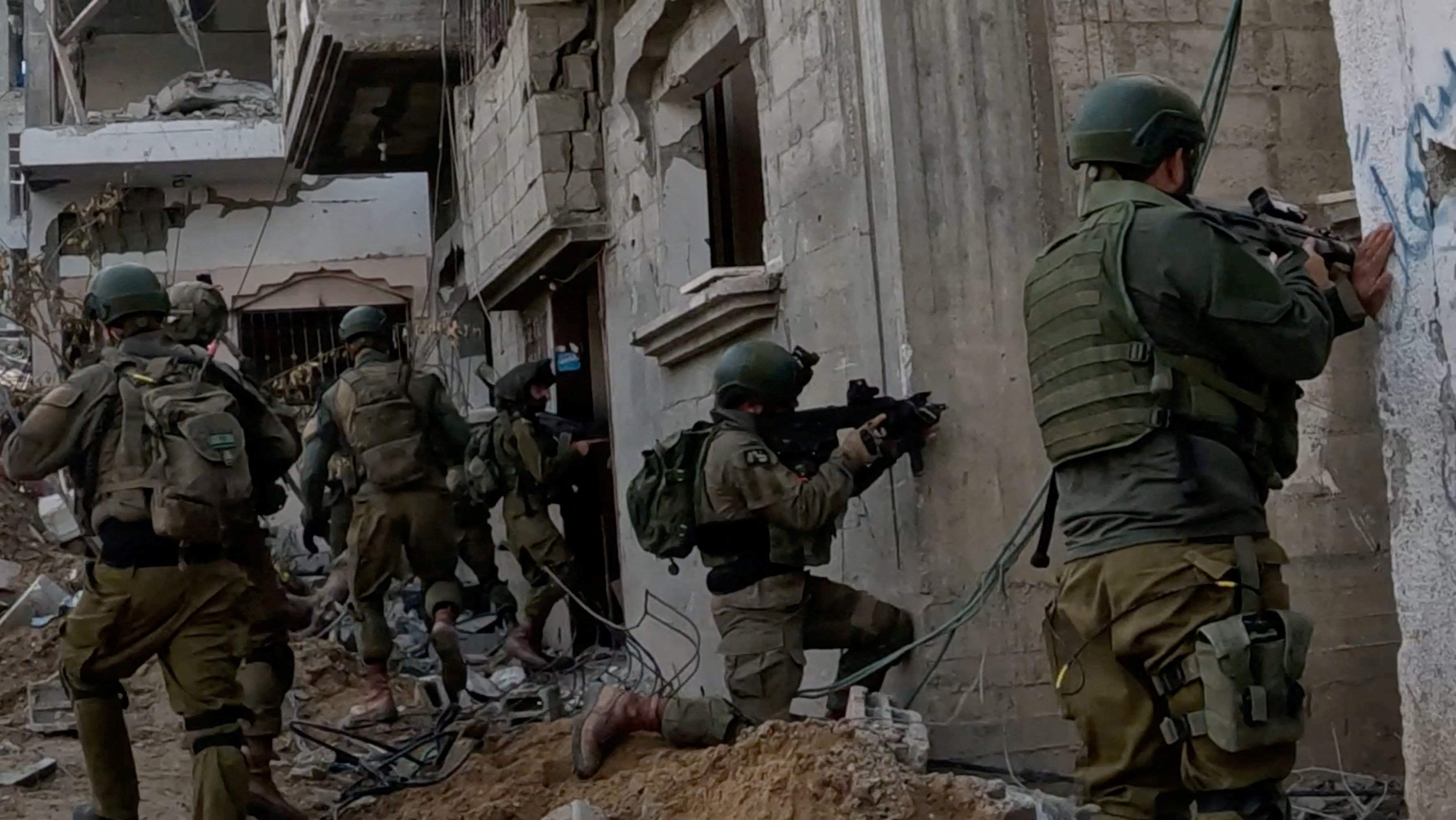 Fighting rages in northern Gaza; Biden speaks with Netanyahu | Reuters