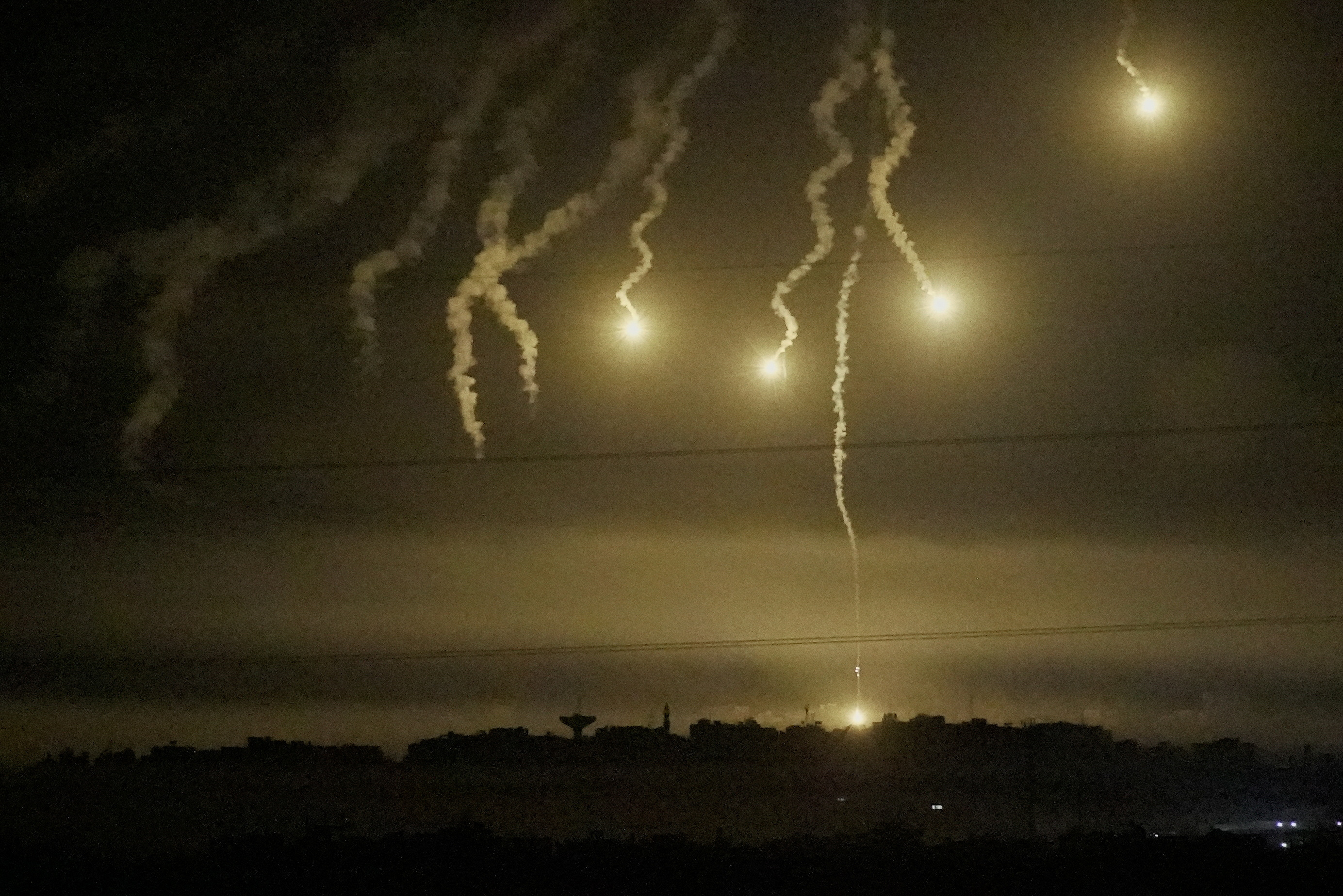 Israel strikes dense Gaza camp, says it kills Hamas commander | Reuters
