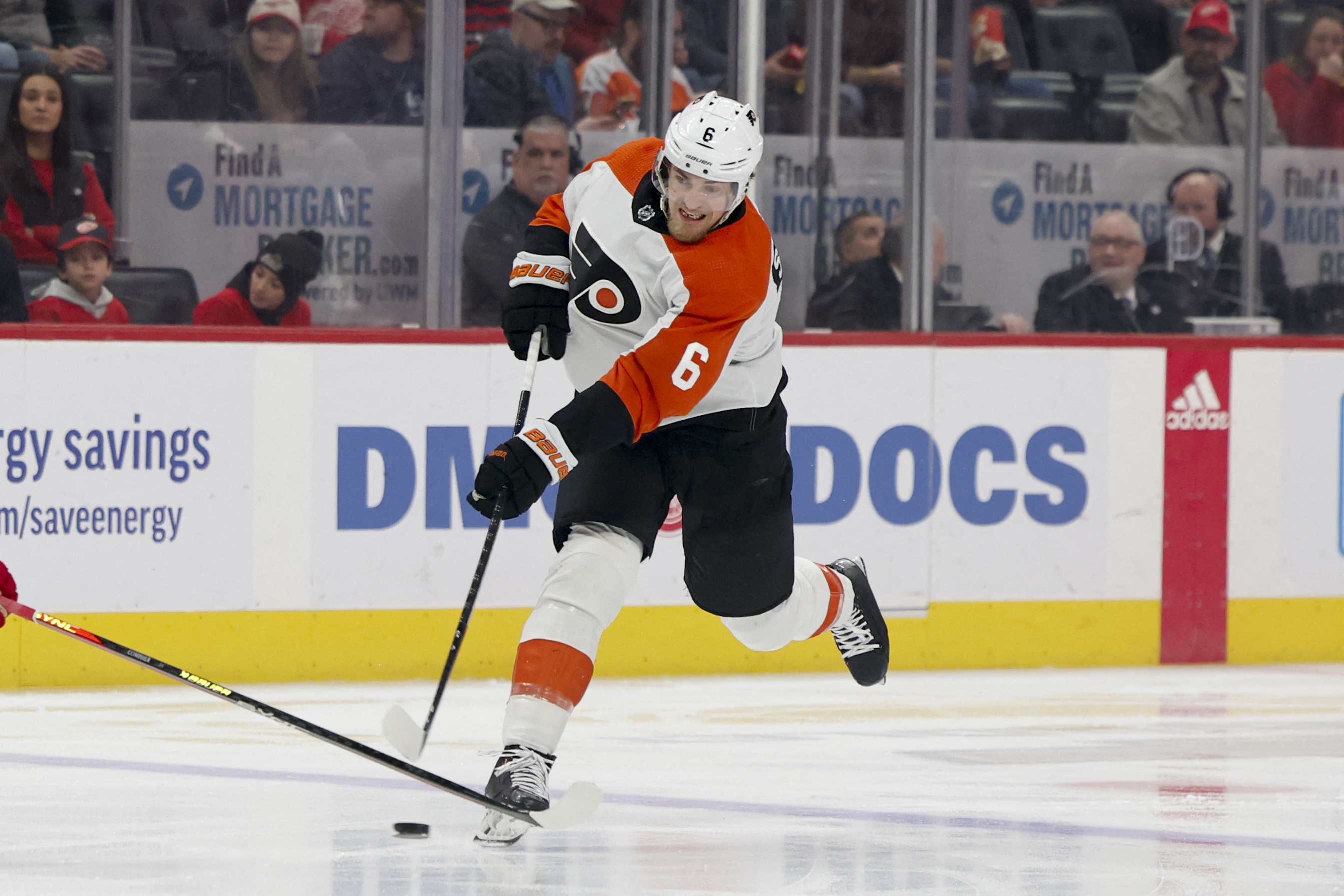 Alex Lyon makes 30 saves as Wings shut out Flyers | Reuters