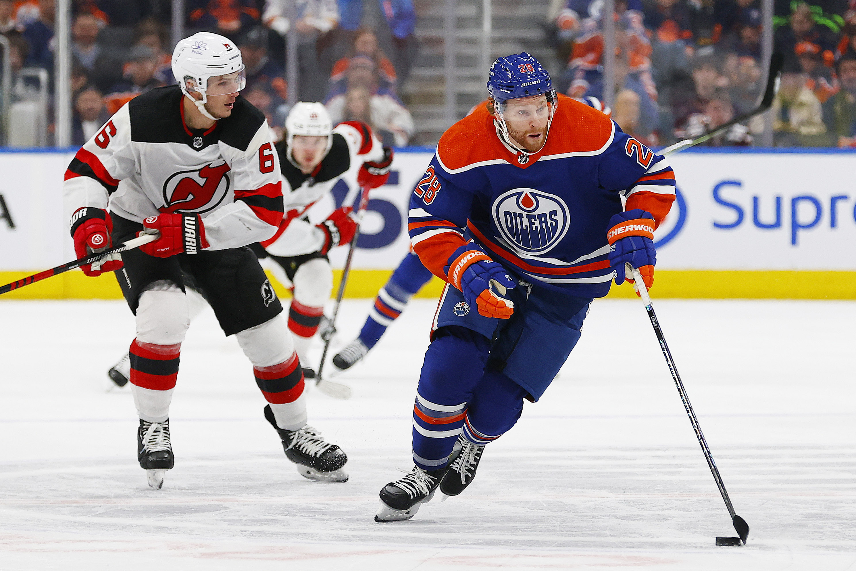 Sizzling Evan Bouchard, Oilers turn back Devils | Reuters