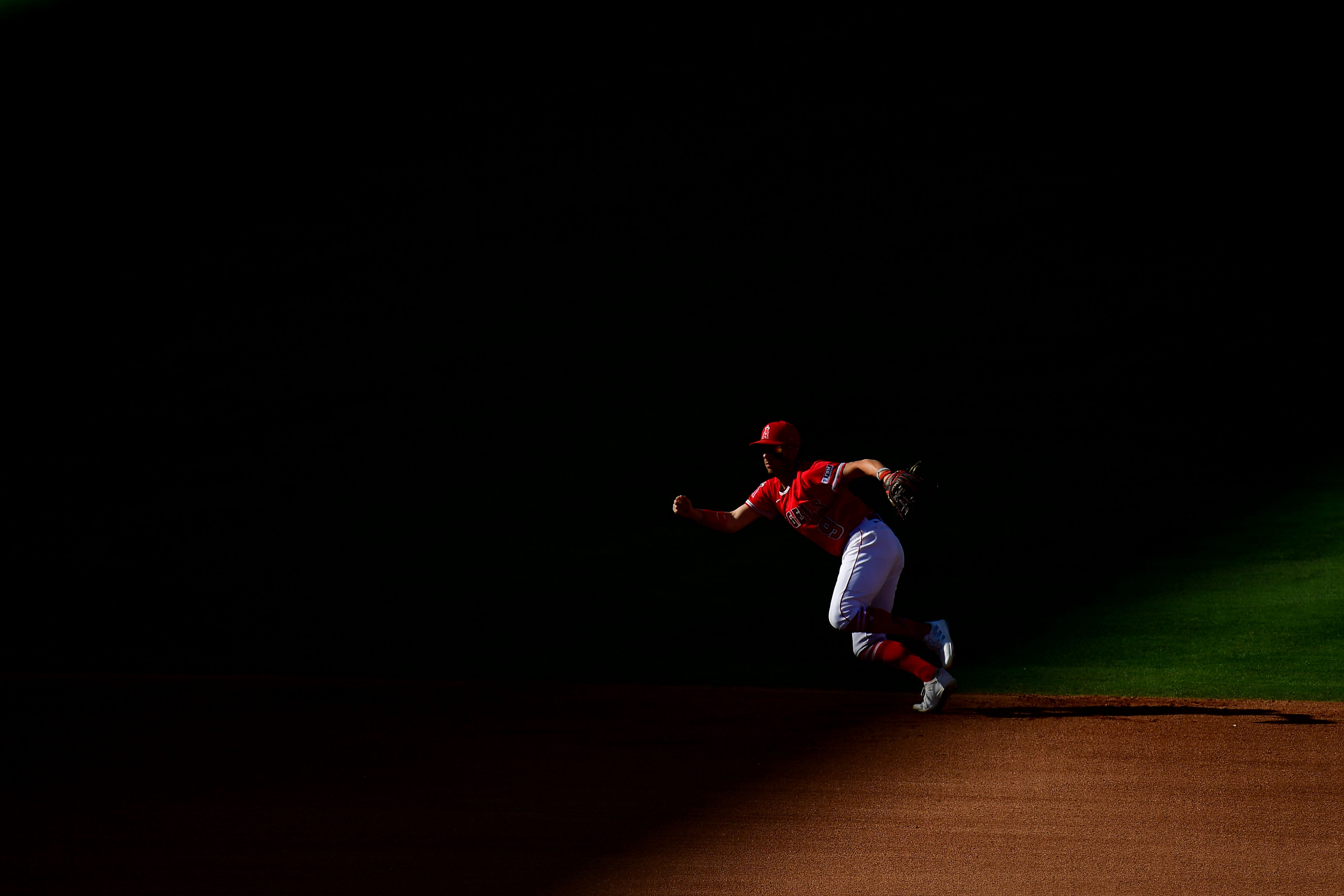 Chase Silseth strikes out 10 as Angels sweep Yankees | Reuters