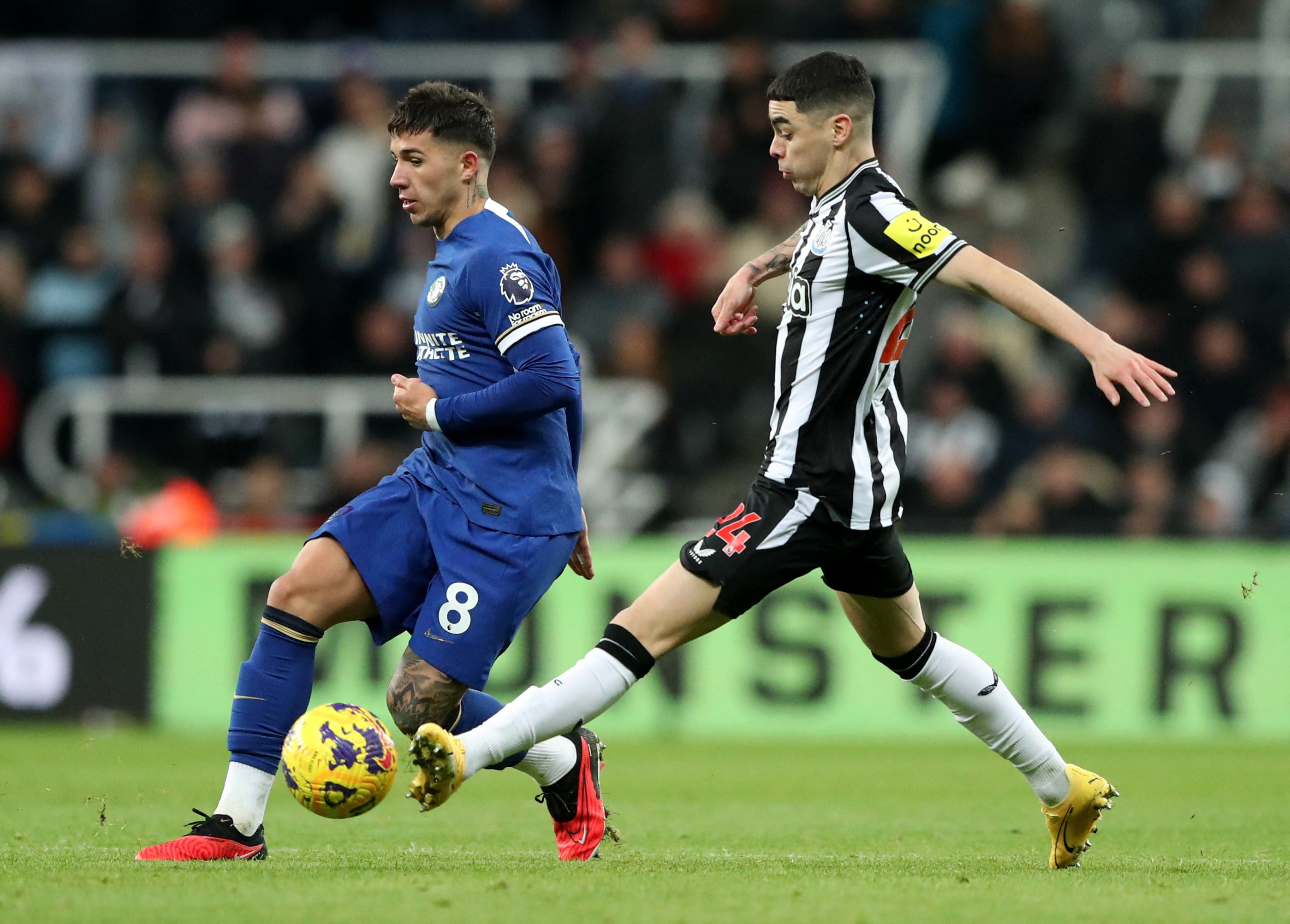 Classy Newcastle thrash Chelsea 4-1 as James sees red | Reuters