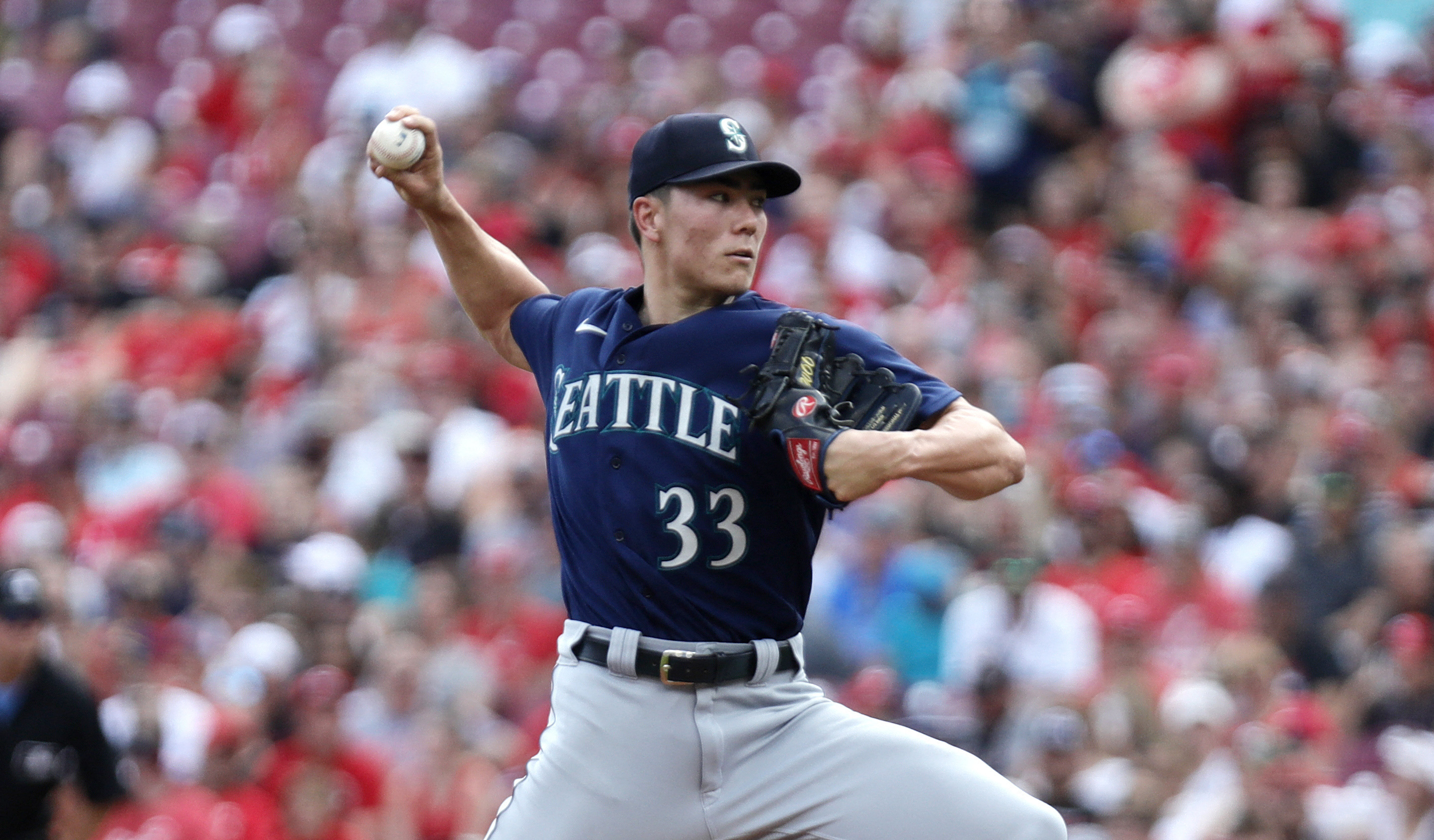 Reds open rare series vs. Mariners with 6-3 win | Reuters