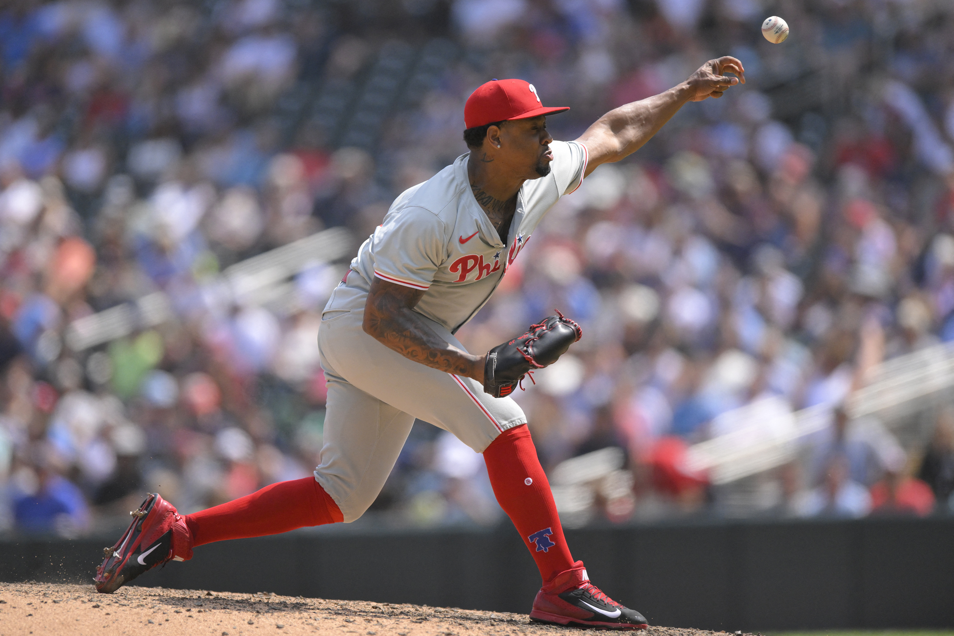 Max Kepler's winning hit allows Twins to silence Phillies | Reuters