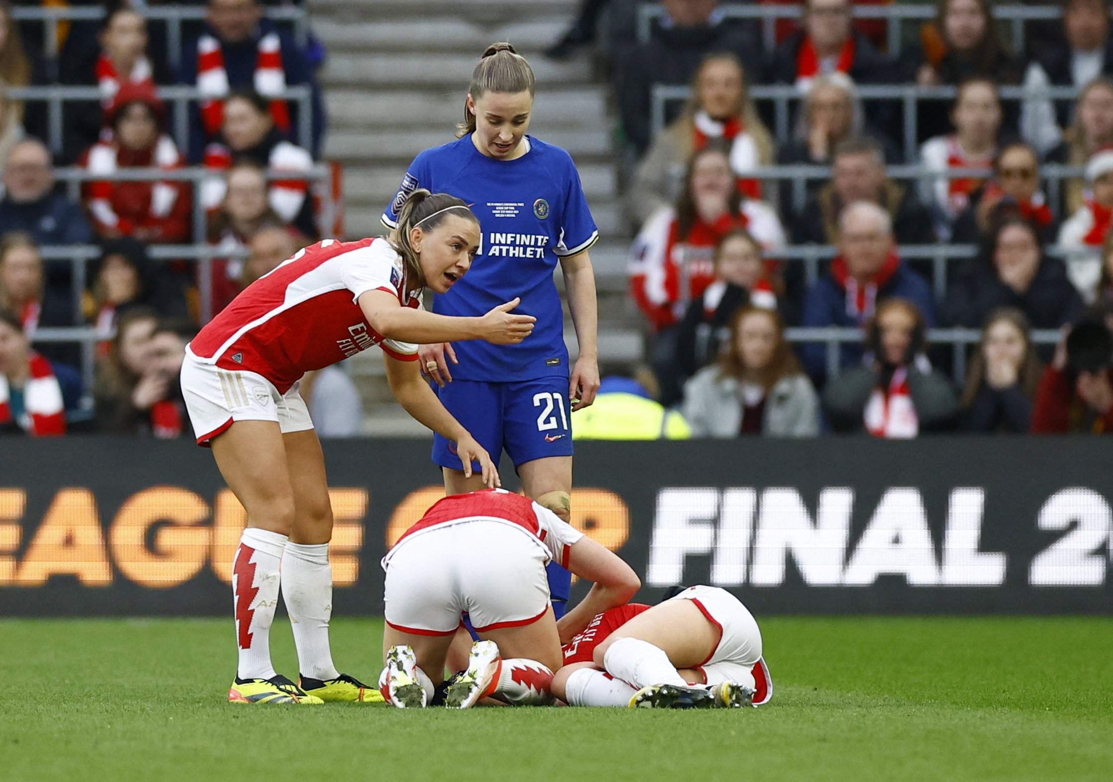 Arsenal's Maanum has heart monitoring device fitted to assess possible ...