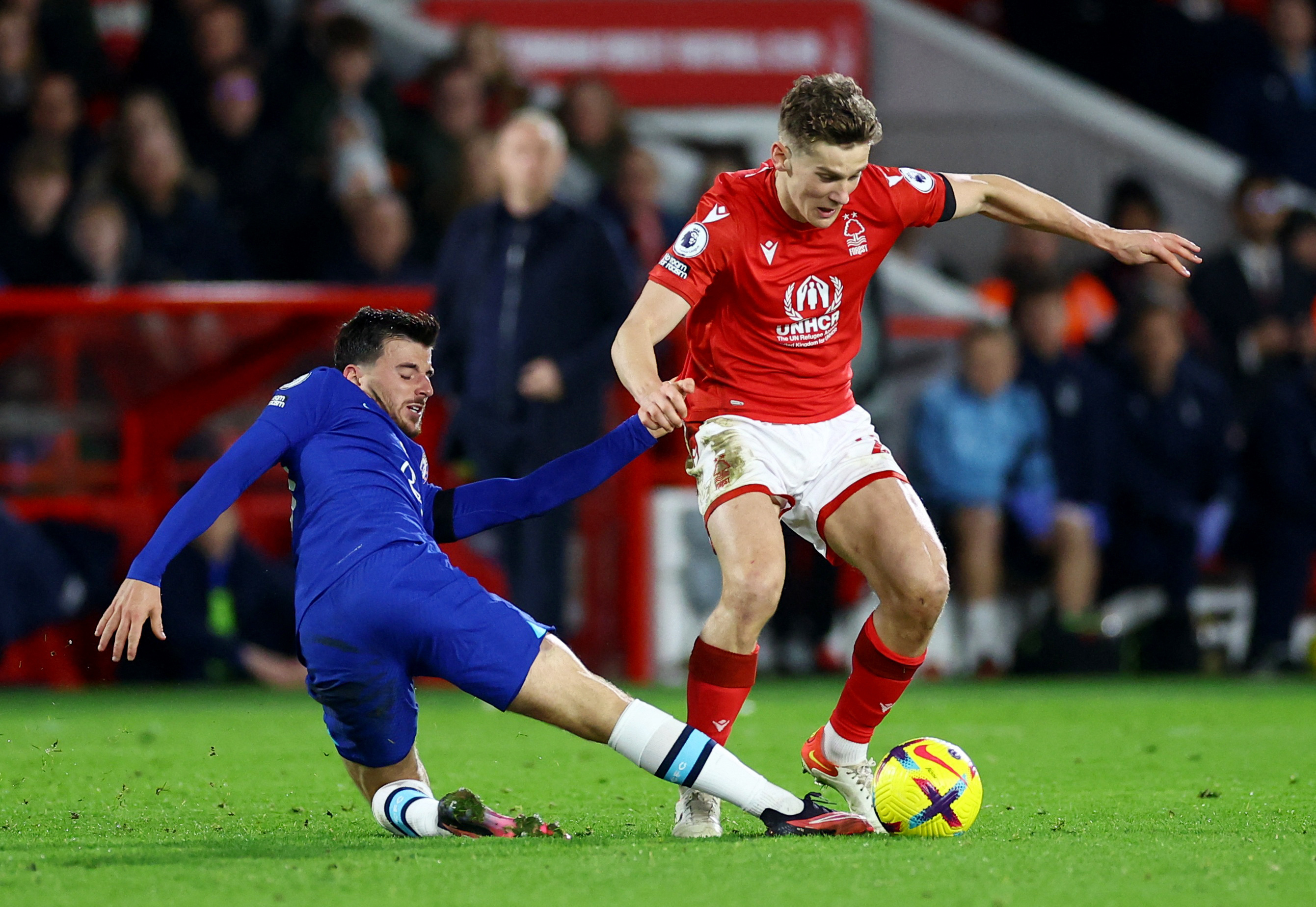 Chelsea drop more points in top-four pursuit after draw at Forest | Reuters