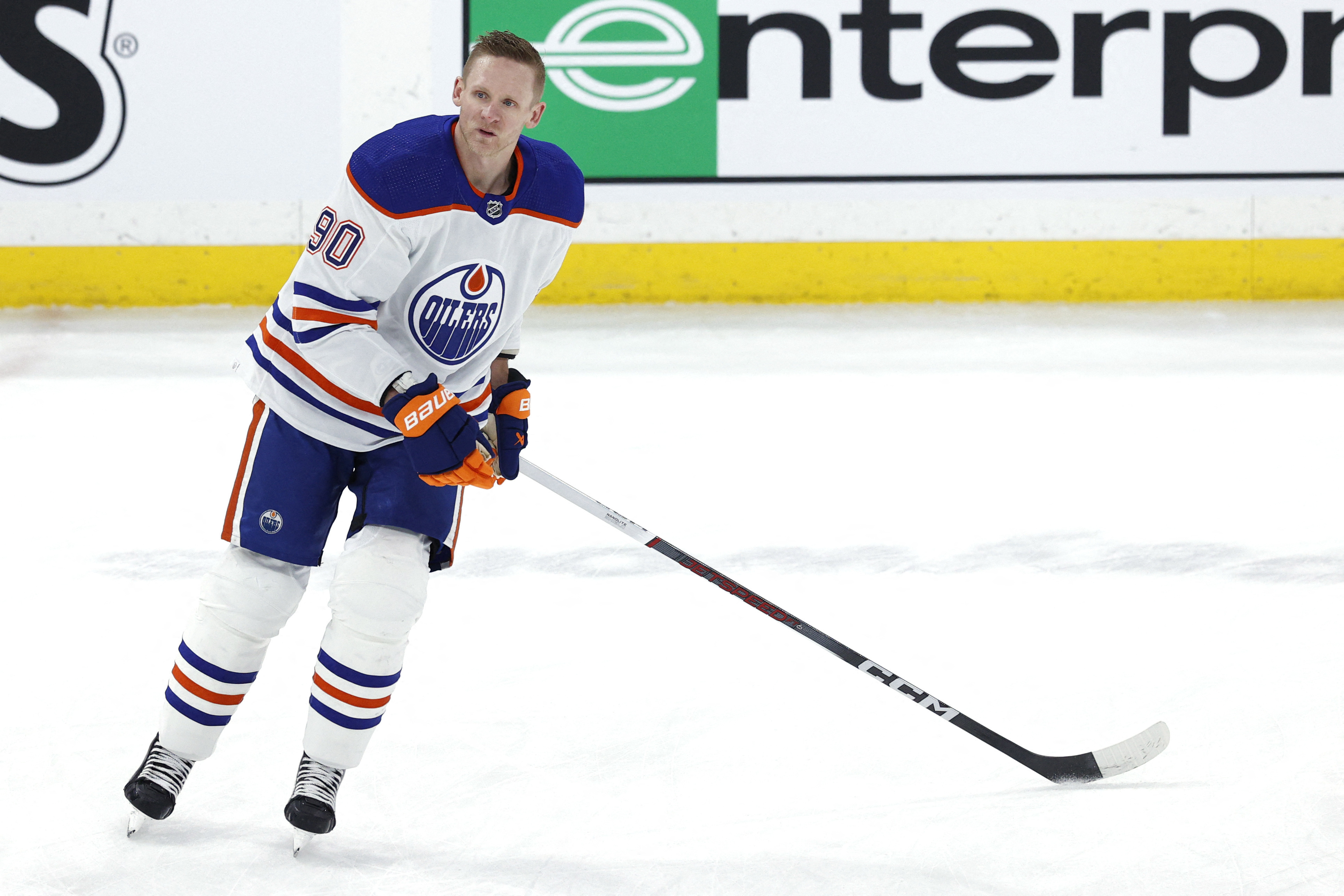 Zach Hyman's 200th career goal lifts Oilers over Jets in OT | Reuters