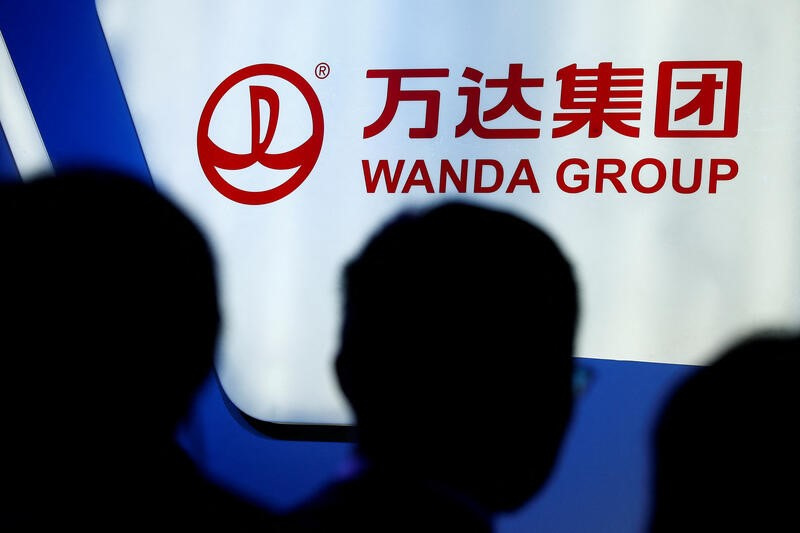 Wanda's mall deal bags petrodollar safety net | Reuters
