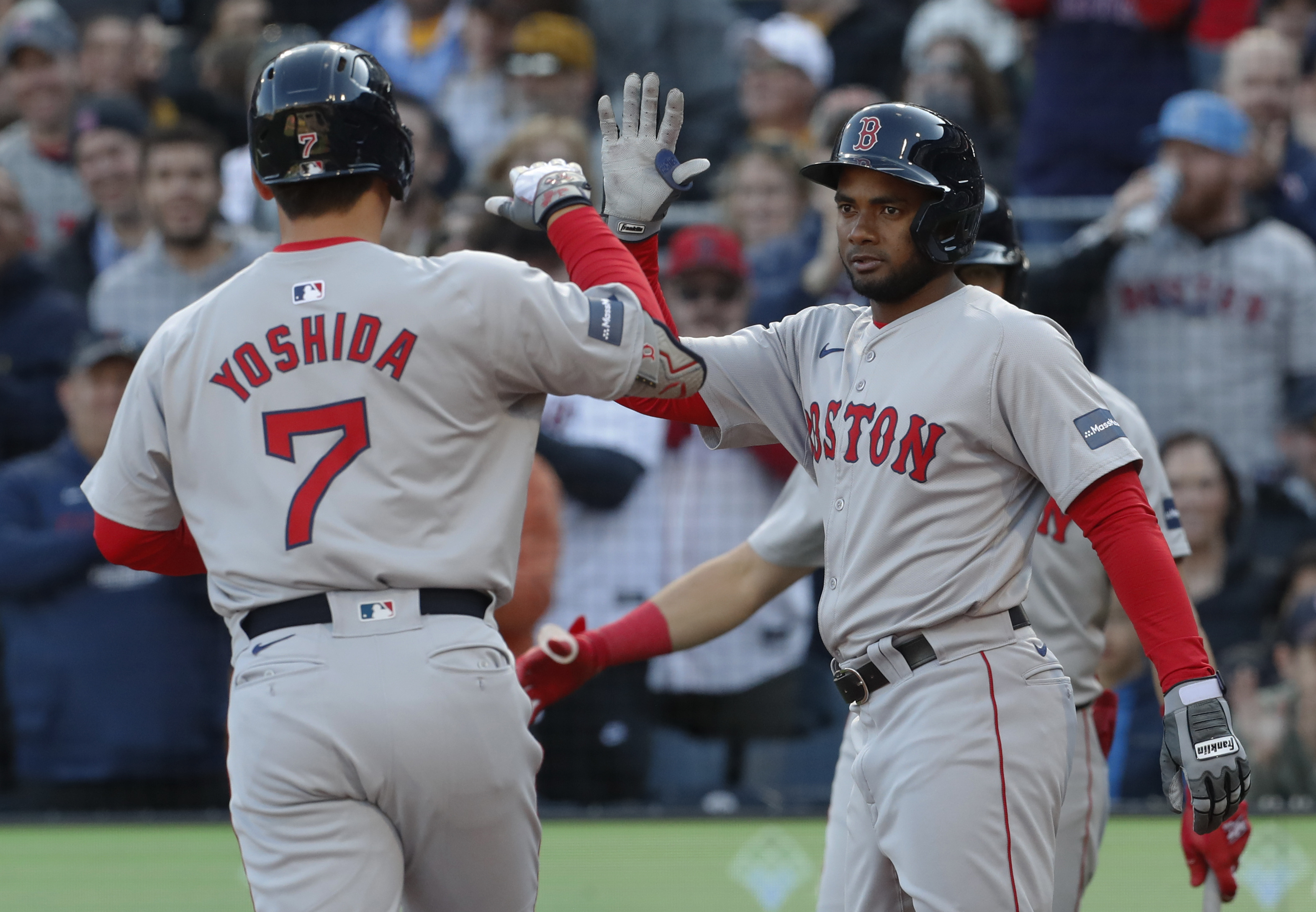 Masataka Yoshida's hitting helps Red Sox overcome Pirates | Reuters