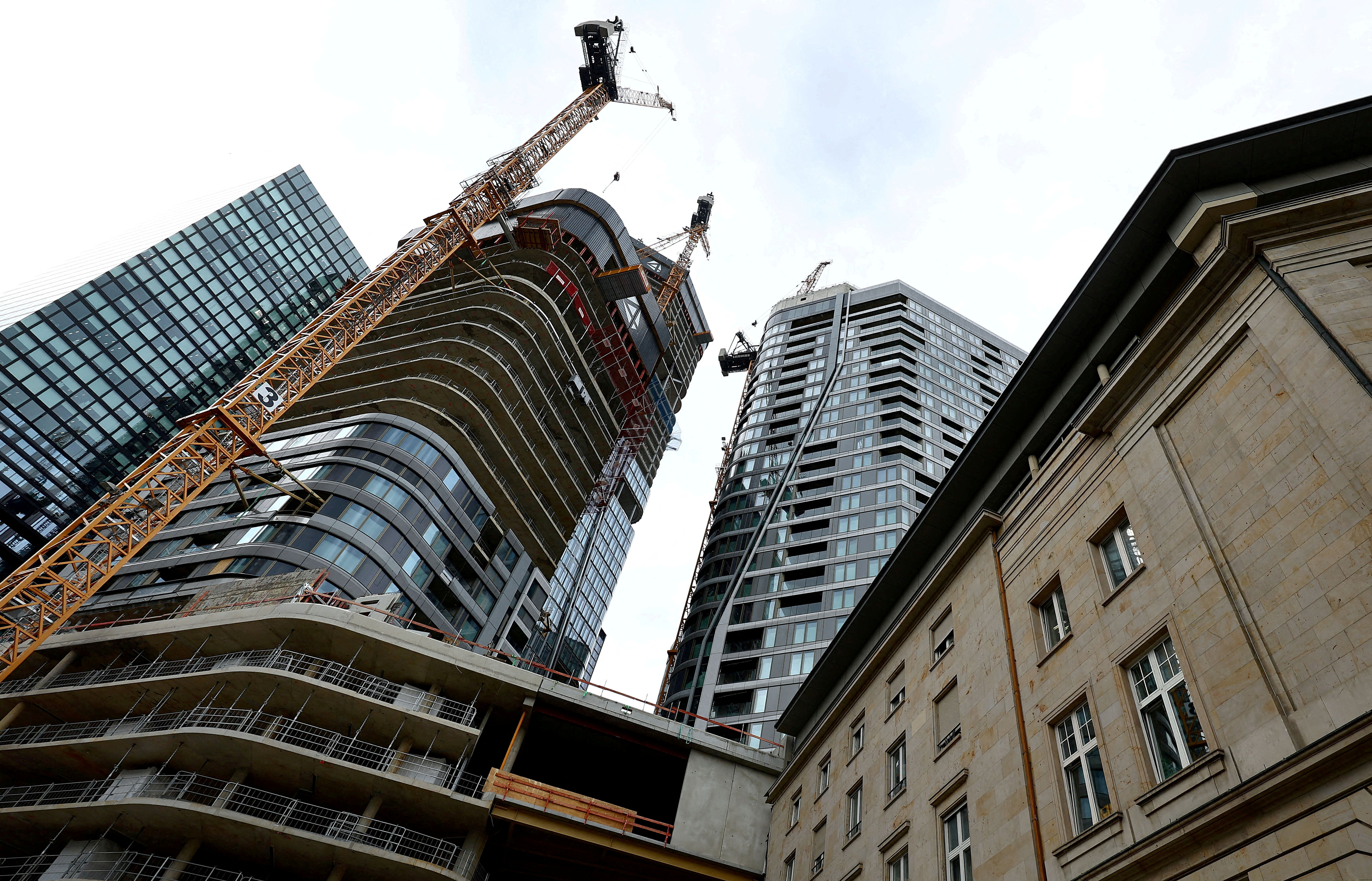 German home building permits tumble amid calls for industry support ...