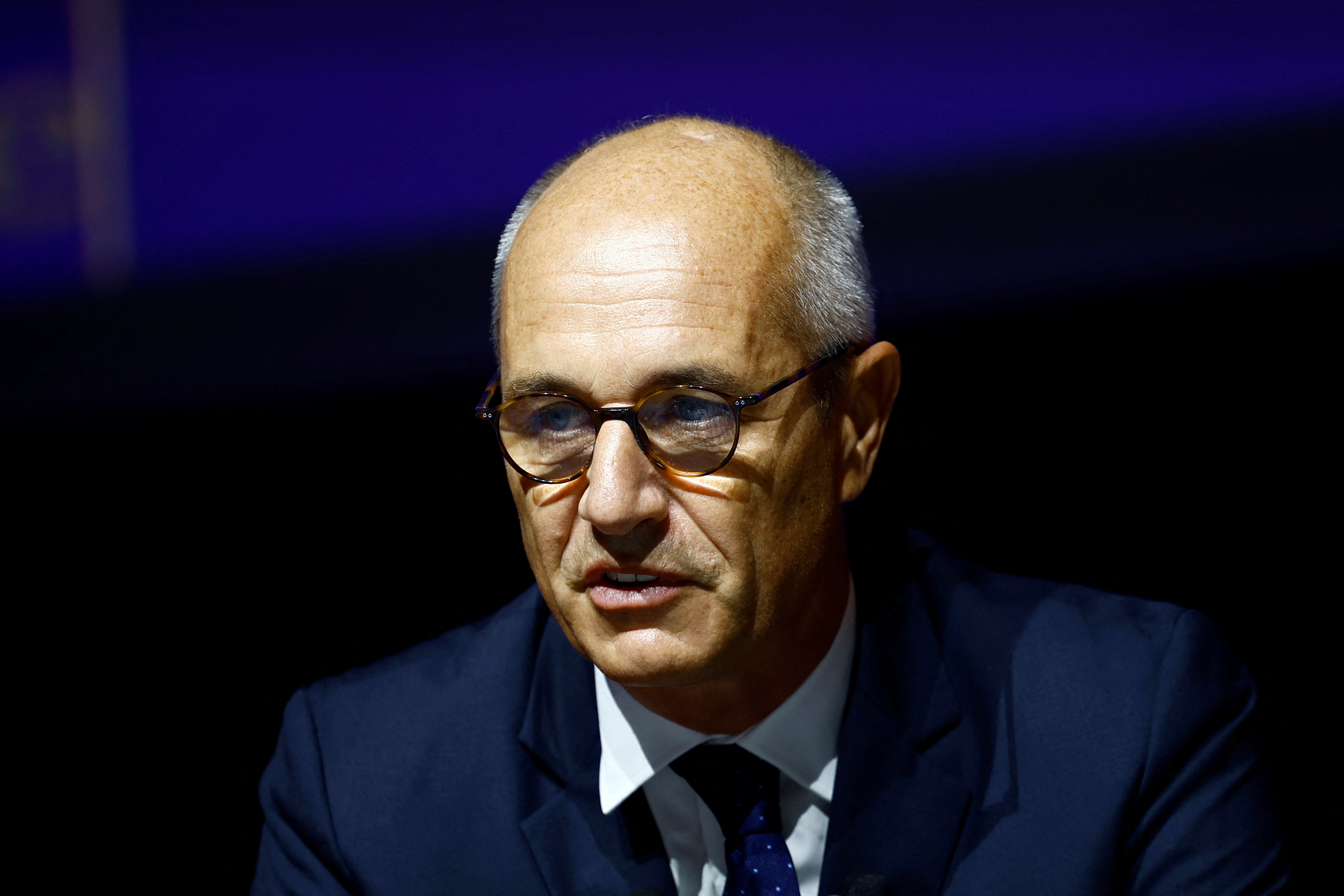 Valeo sees more growth from car electrification and automation as ...