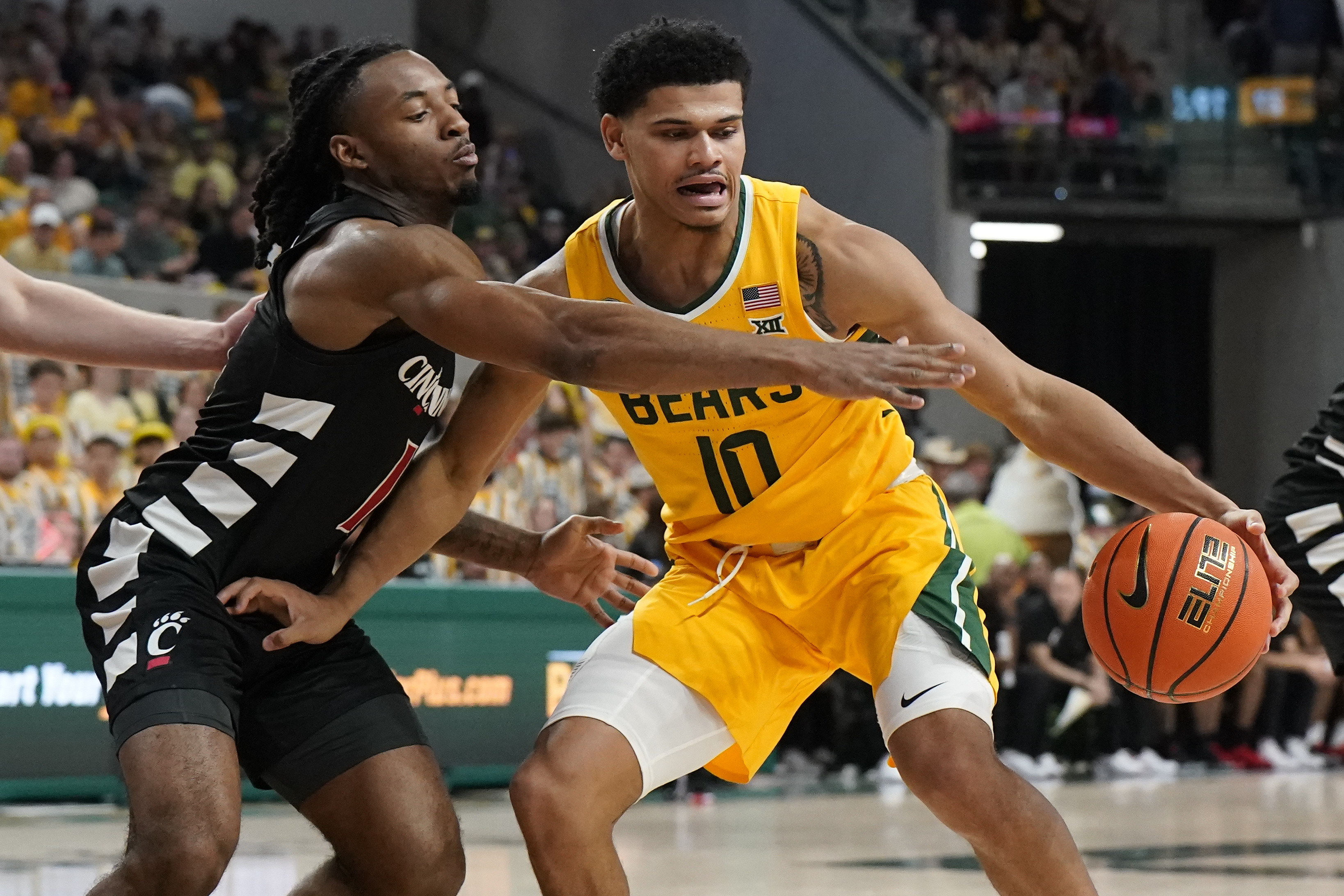 No. 14 Baylor survives visit from Cincinnati | Reuters