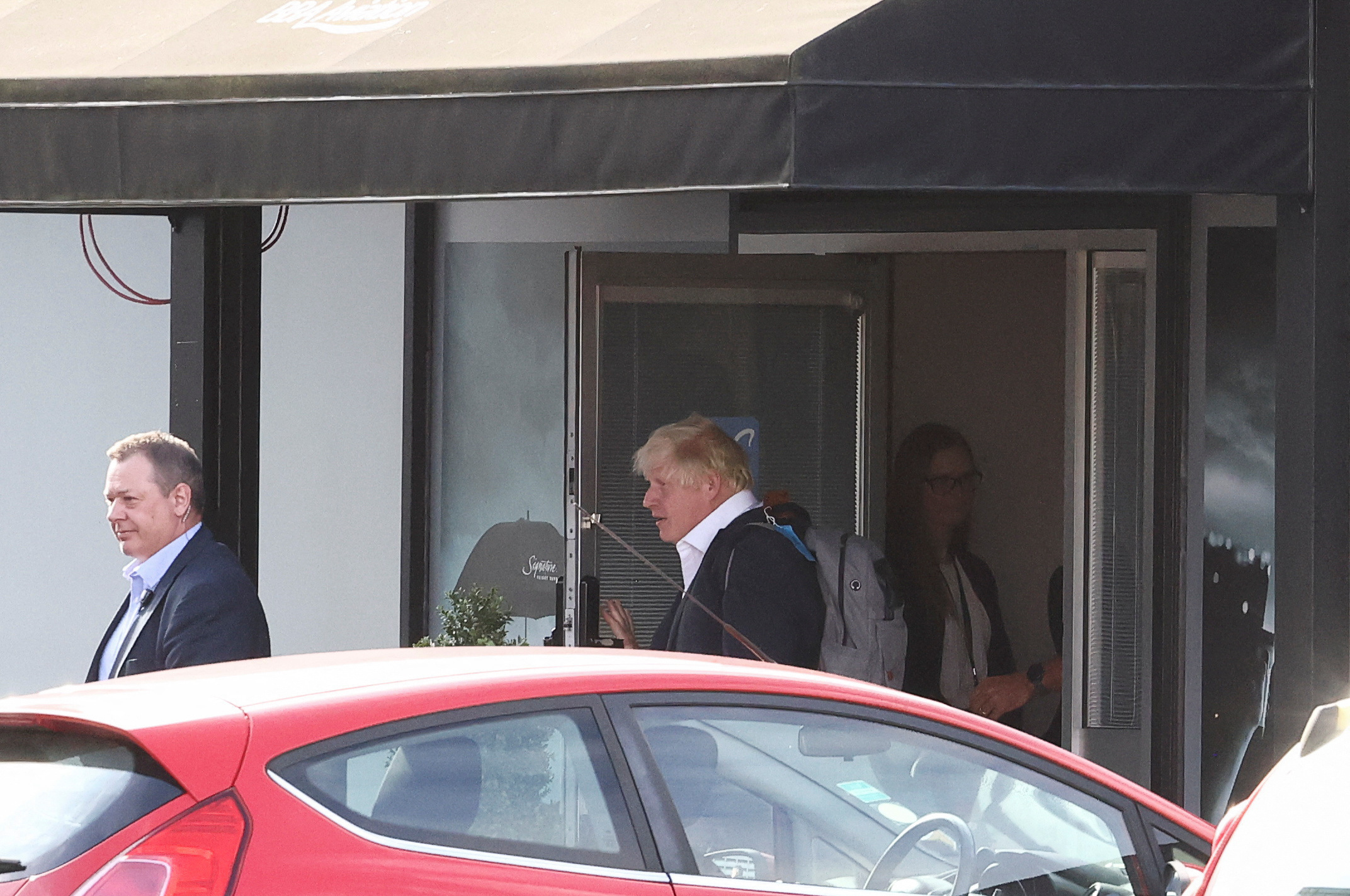 Boris Johnson returns to UK in bid for rapid political comeback | Reuters