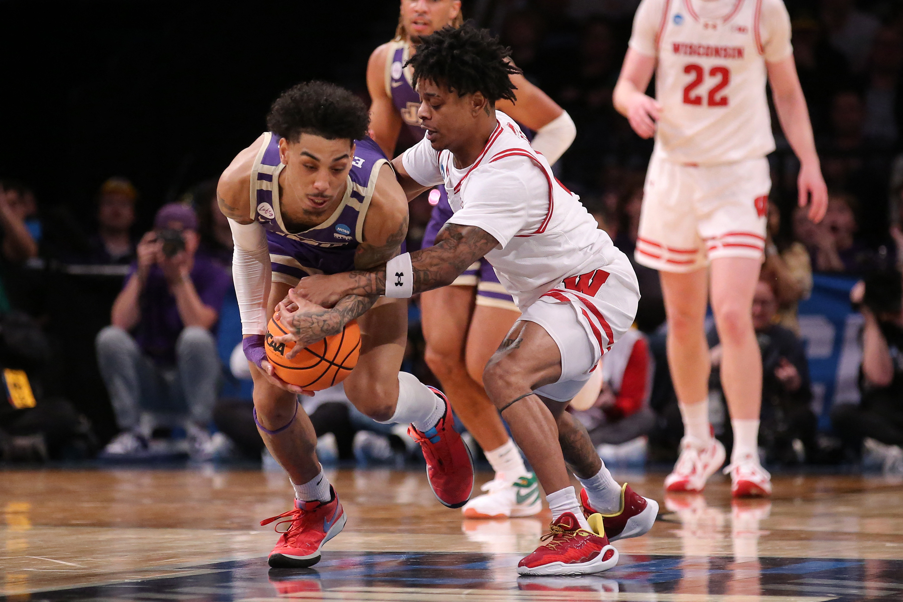 James Madison leads wire to wire in upset of Wisconsin | Reuters