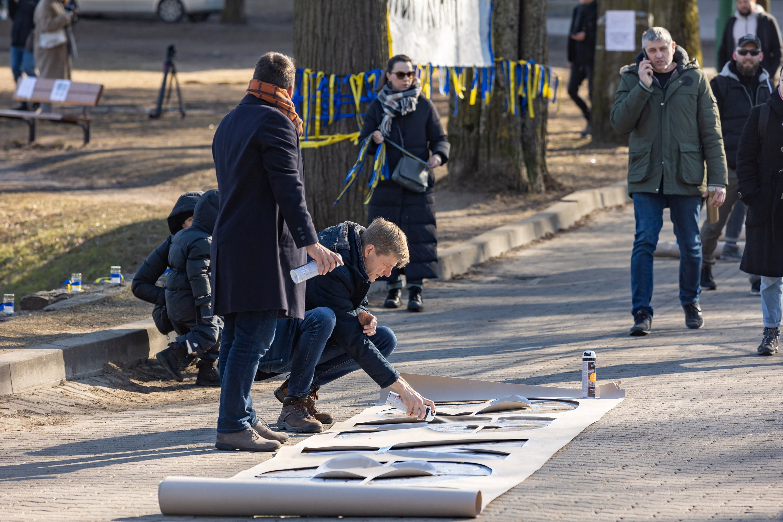 Vilnius mayor paints 'Putin the Hague is waiting for you' opposite ...