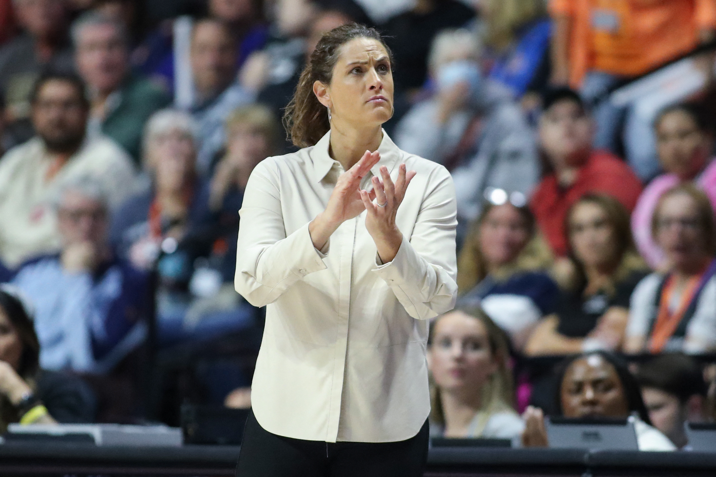 Sun part ways with Stephanie White; coach headed to Fever? | Reuters