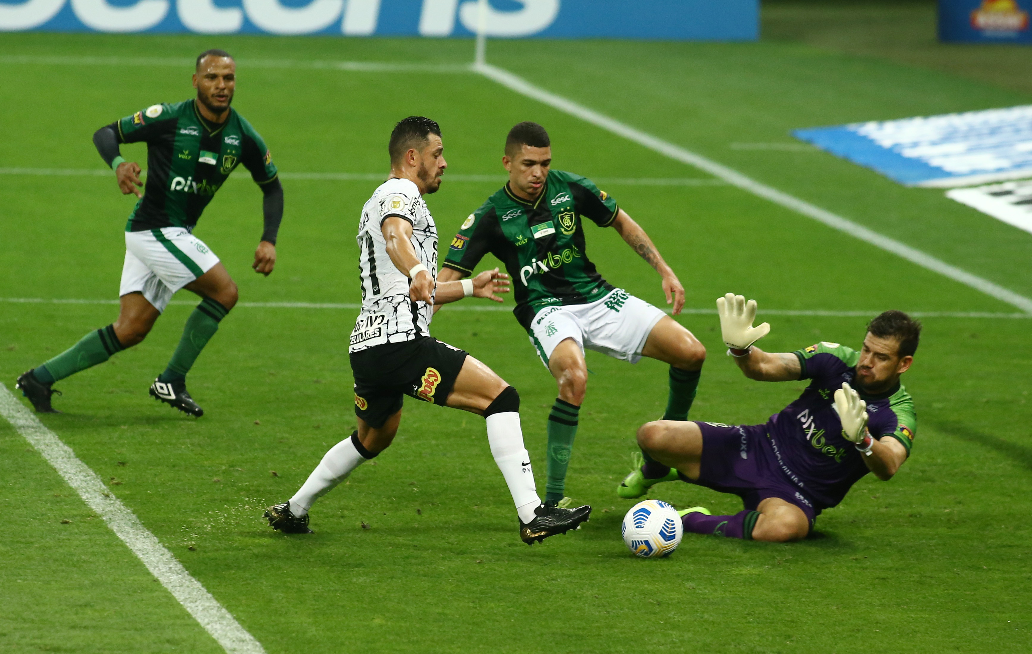 Corinthians draw but extend unbeaten run to seven games | Reuters