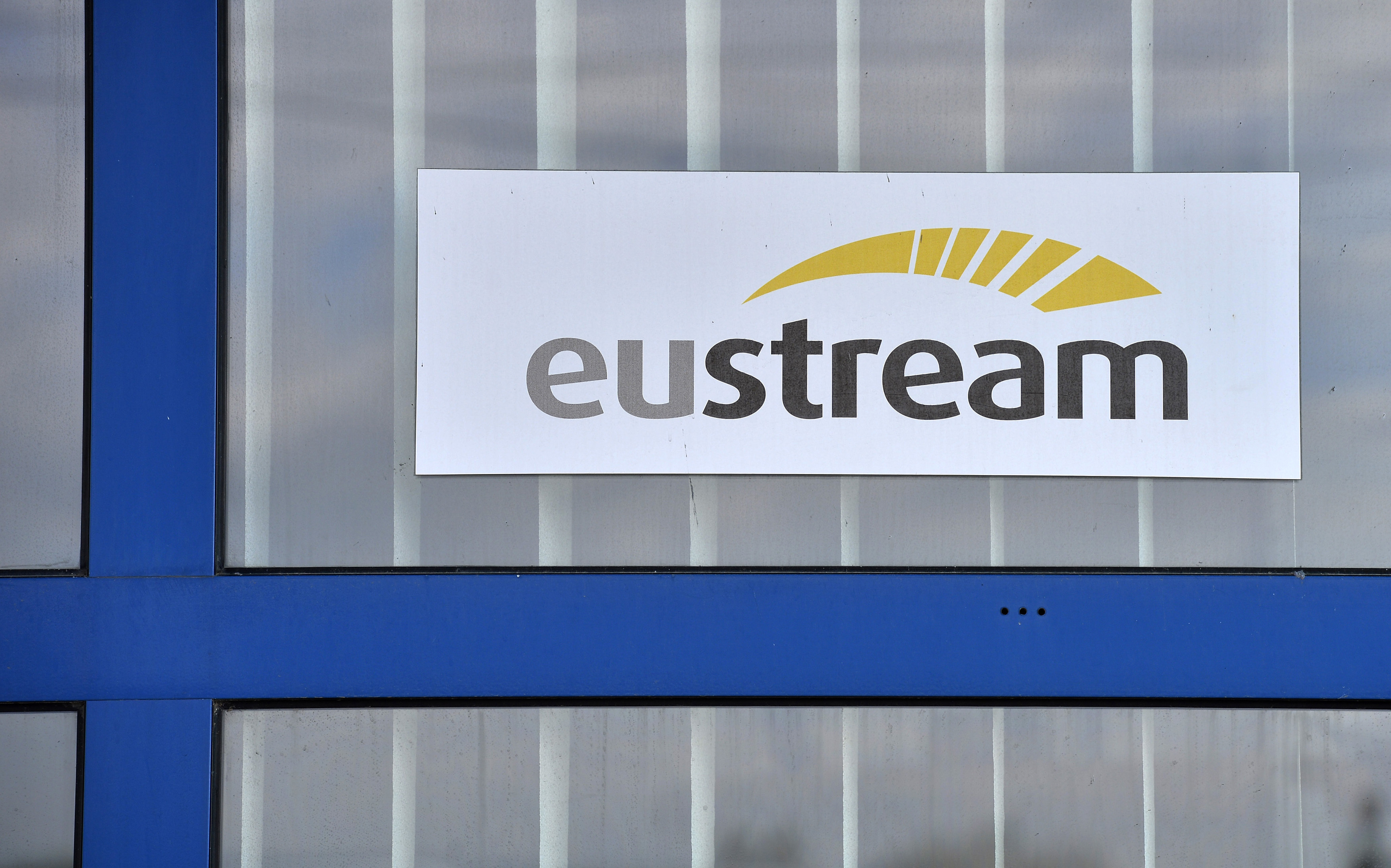 Ukraine prolongs gas import deal with Slovakia | Reuters