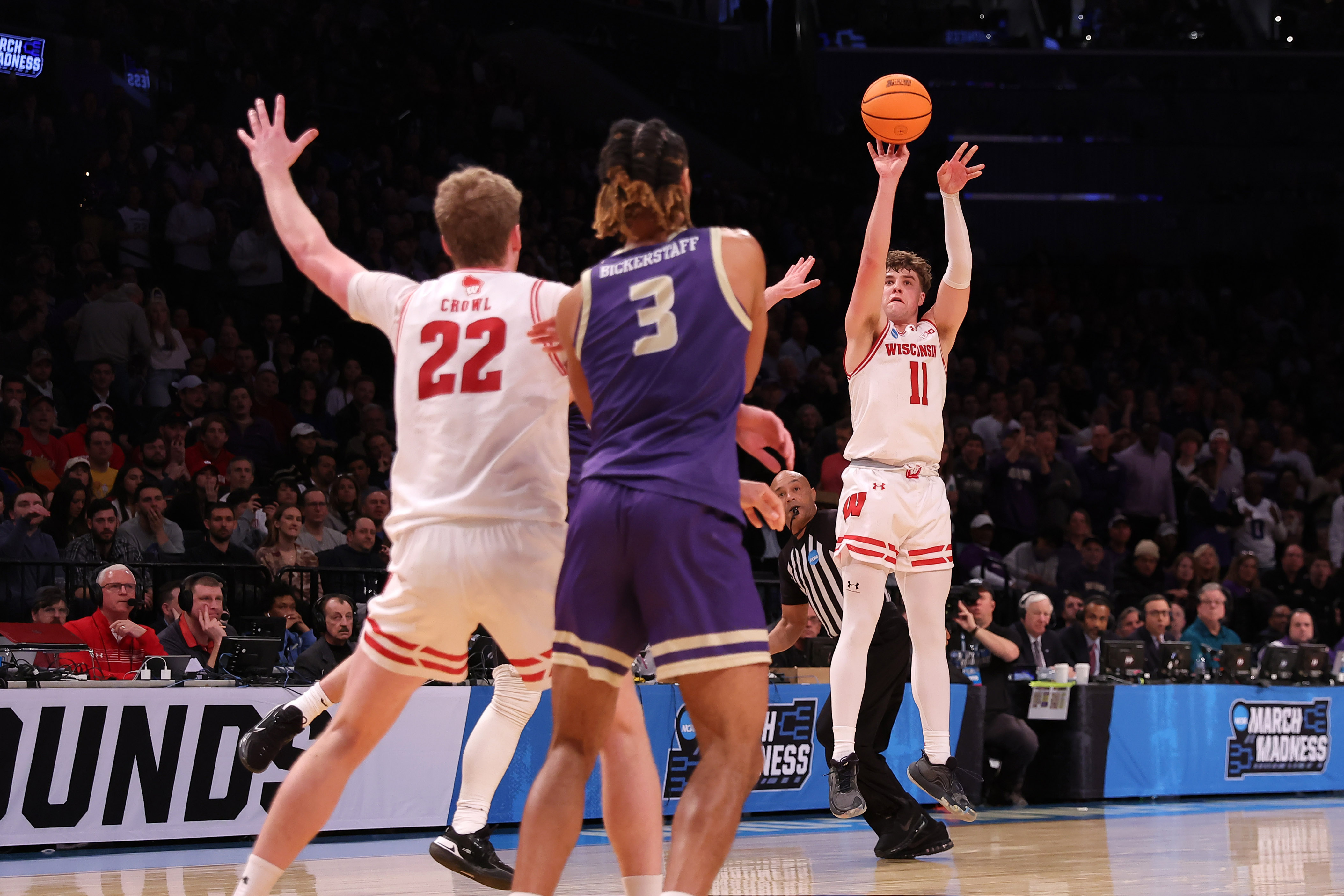 James Madison leads wire to wire in upset of Wisconsin | Reuters