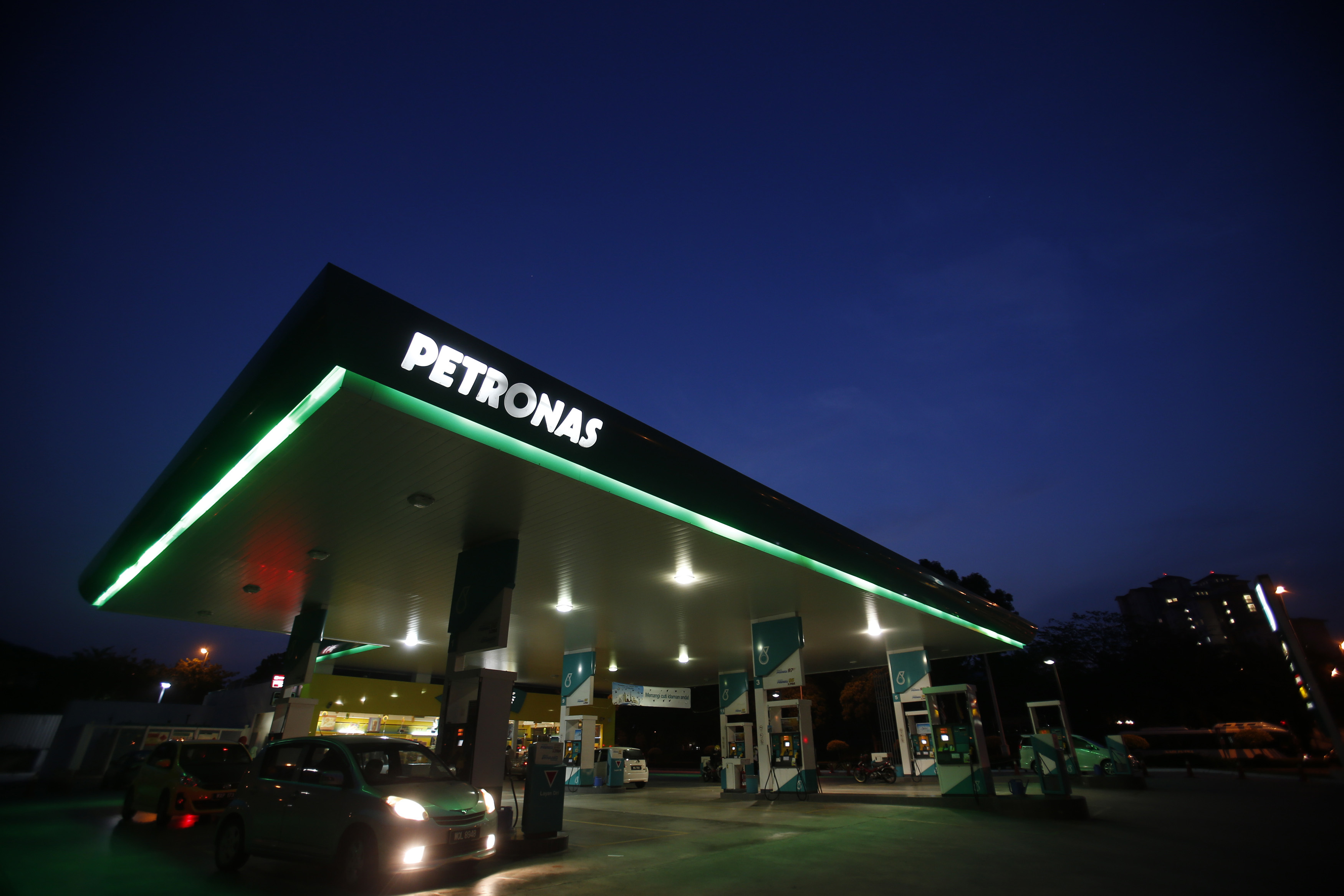 Malaysia's Petronas to sell South Africa's Engen to Vivo Energy | Reuters