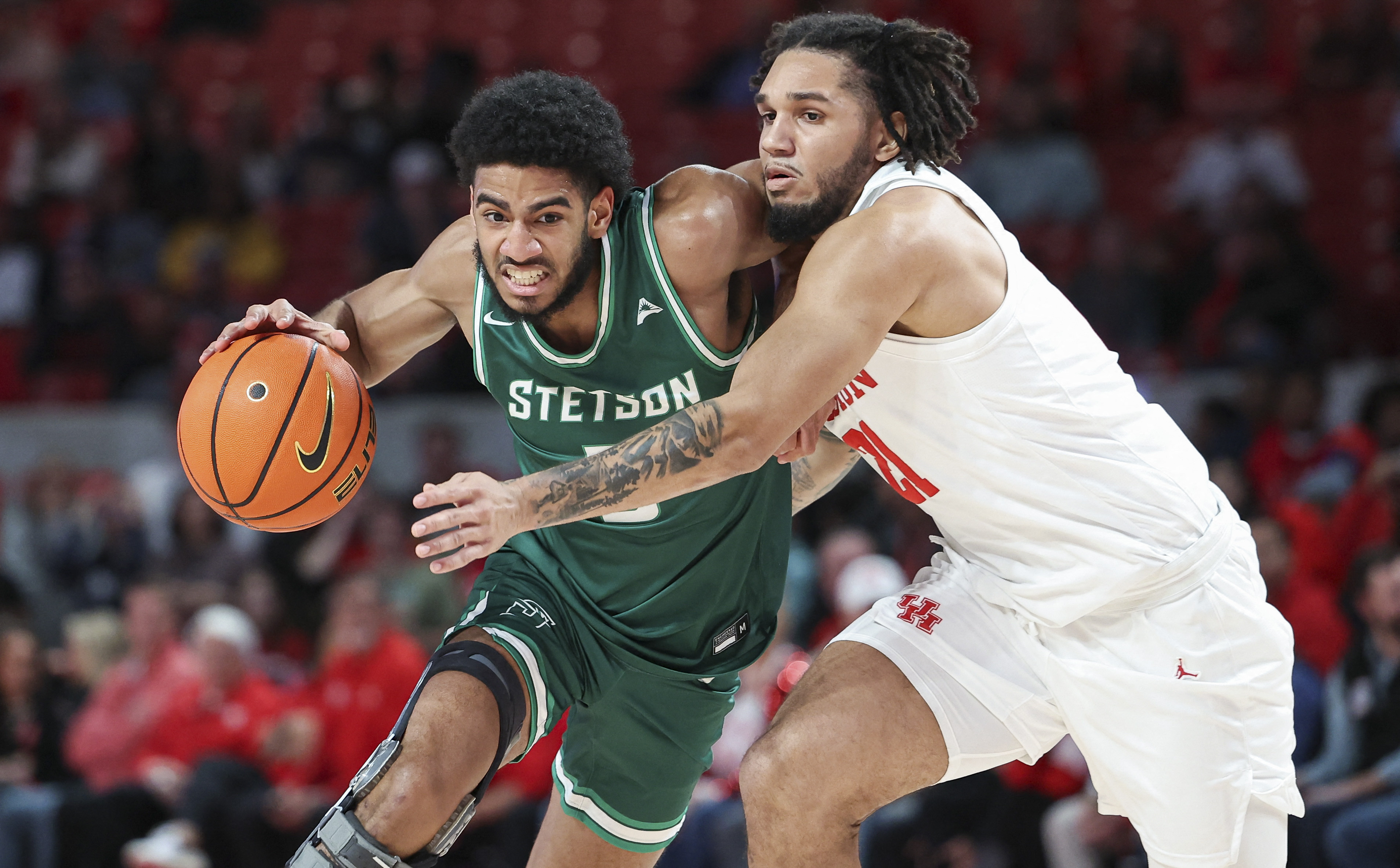 No. 6 Houston takes control in first half, zooms by Stetson | Reuters