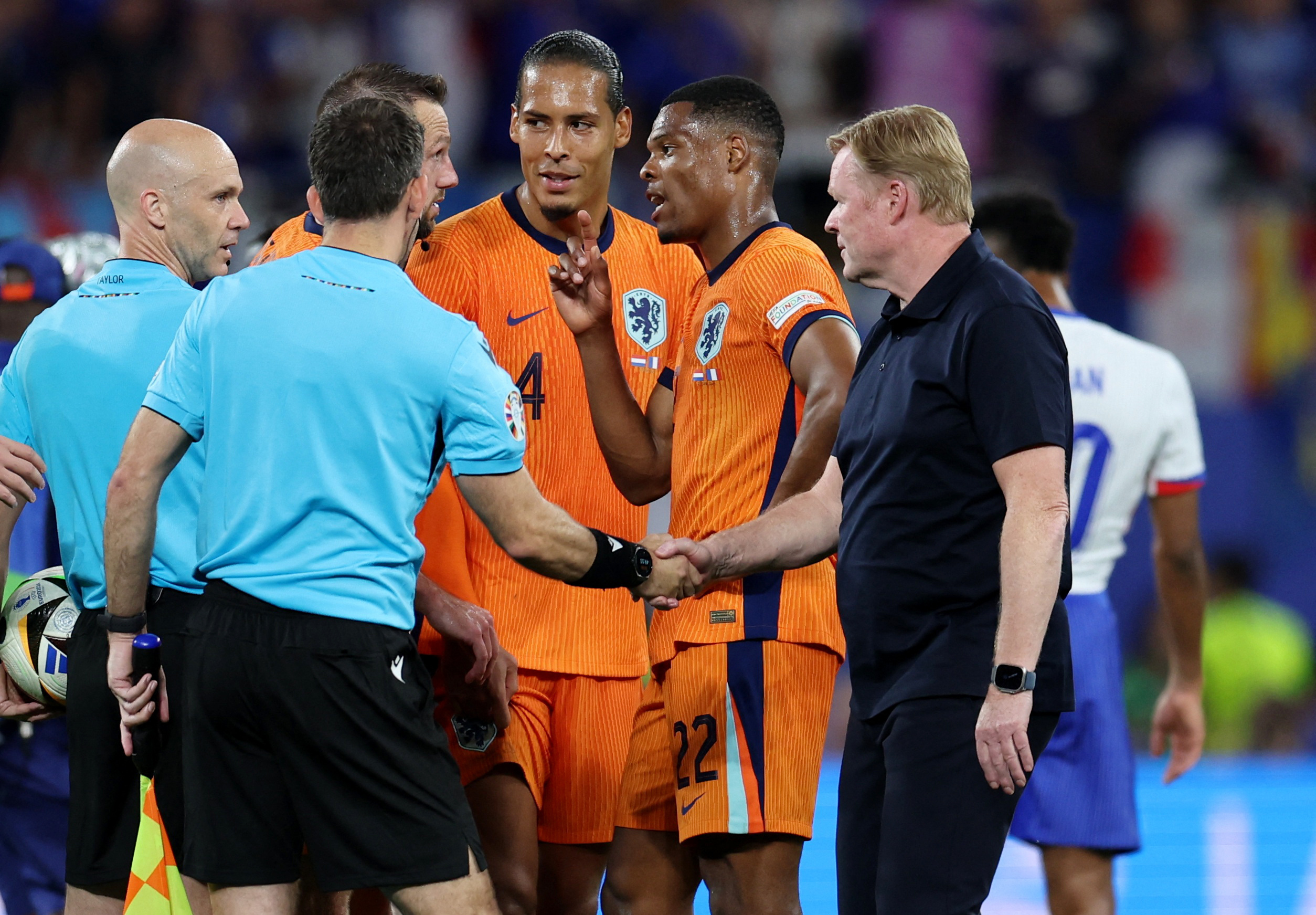 Netherlands coach Koeman says referee made mistake with disallowed goal ...