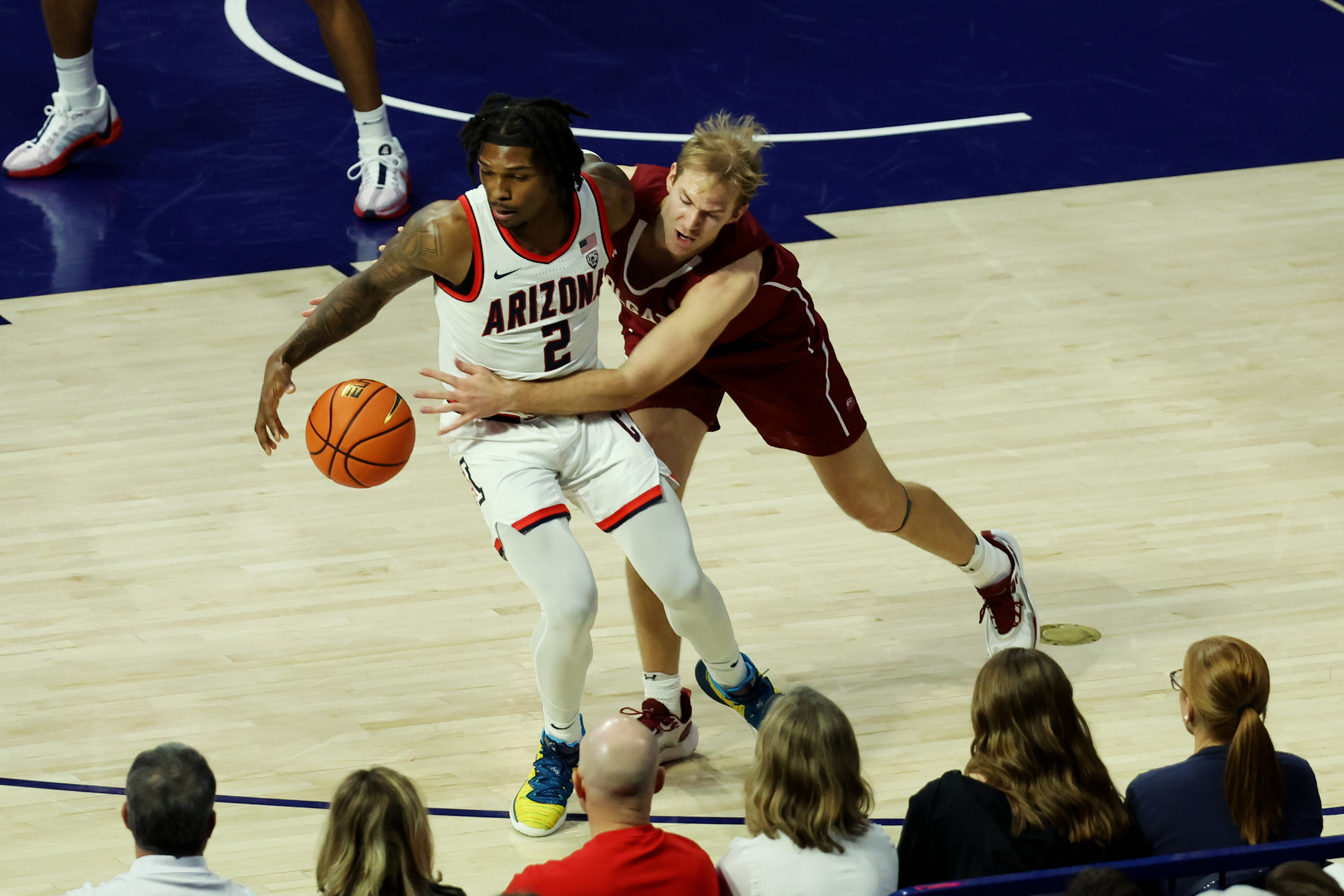 No. 2 Arizona downs Colgate, has eyes on top ranking | Reuters