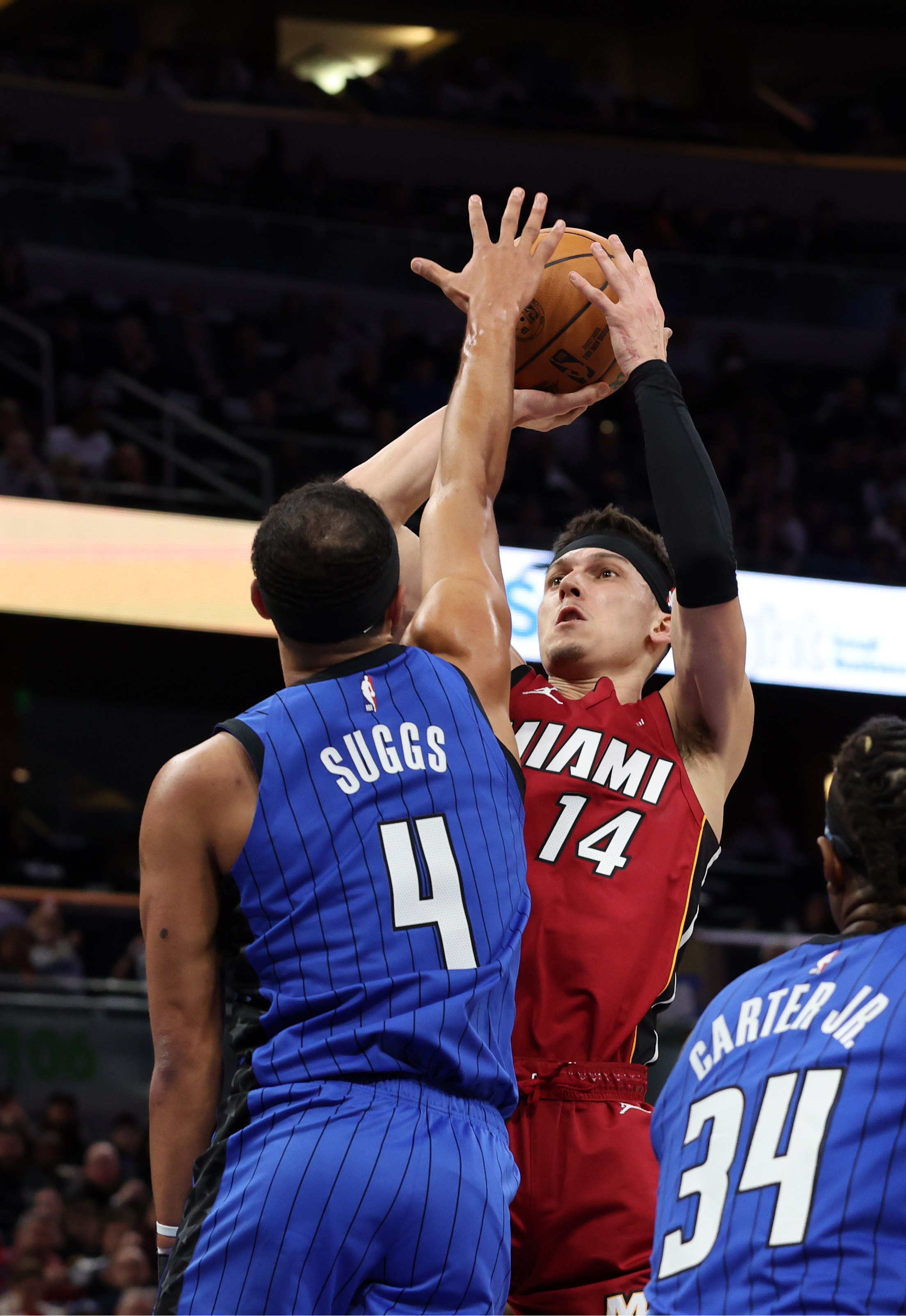 Heat put together balanced effort in topping Magic | Reuters