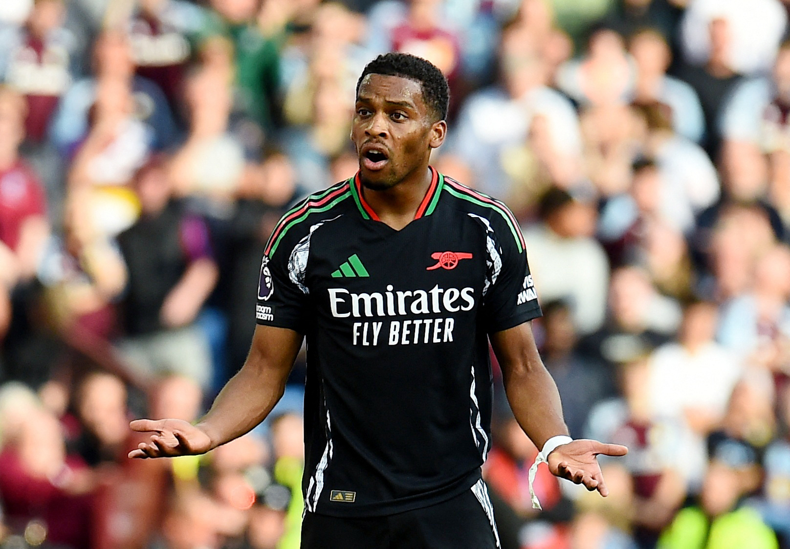 Timber back in Dutch squad and twin brother also called up | Reuters