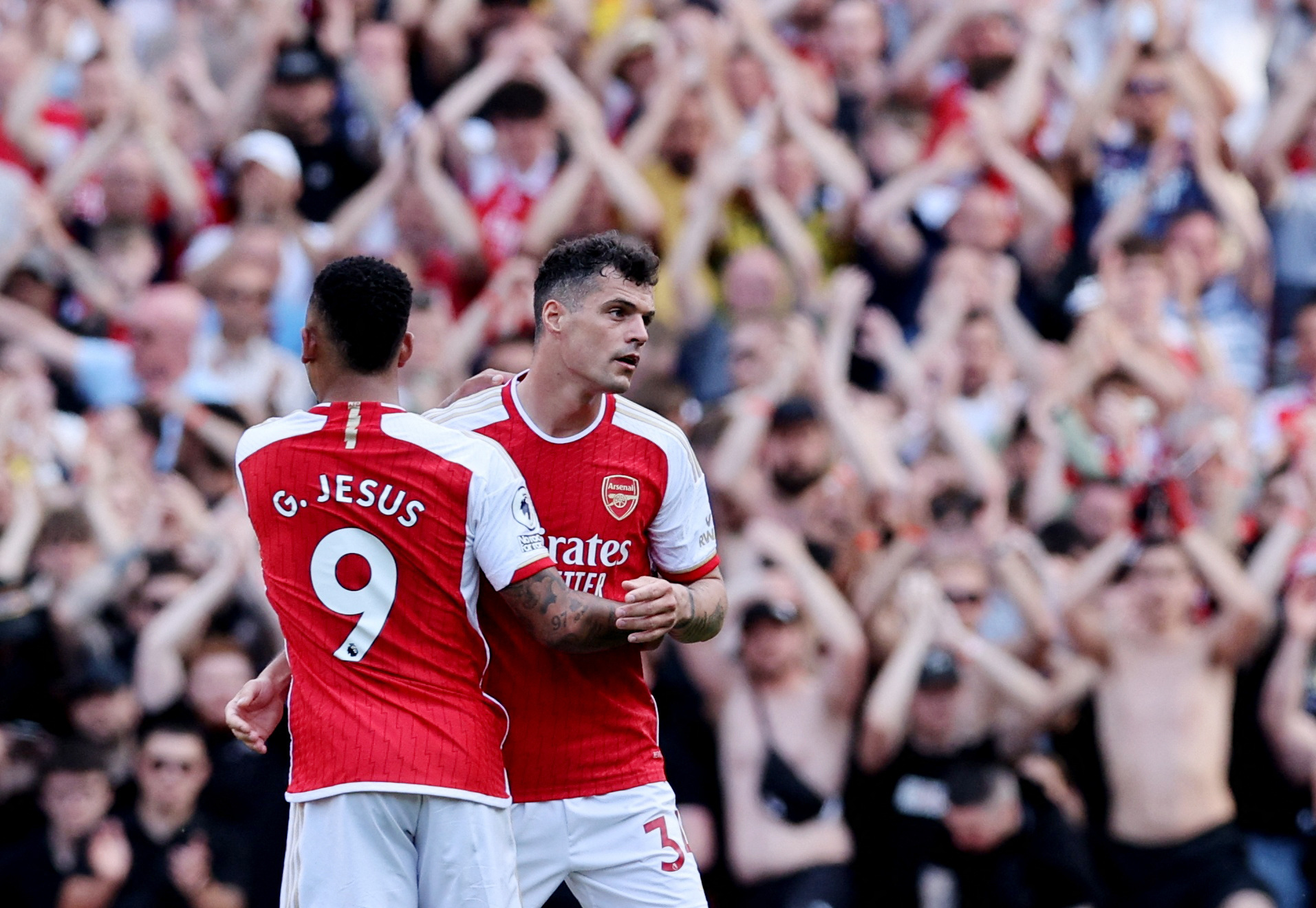 Xhaka bows out with double as Arsenal blast Wolves 5-0 | Reuters