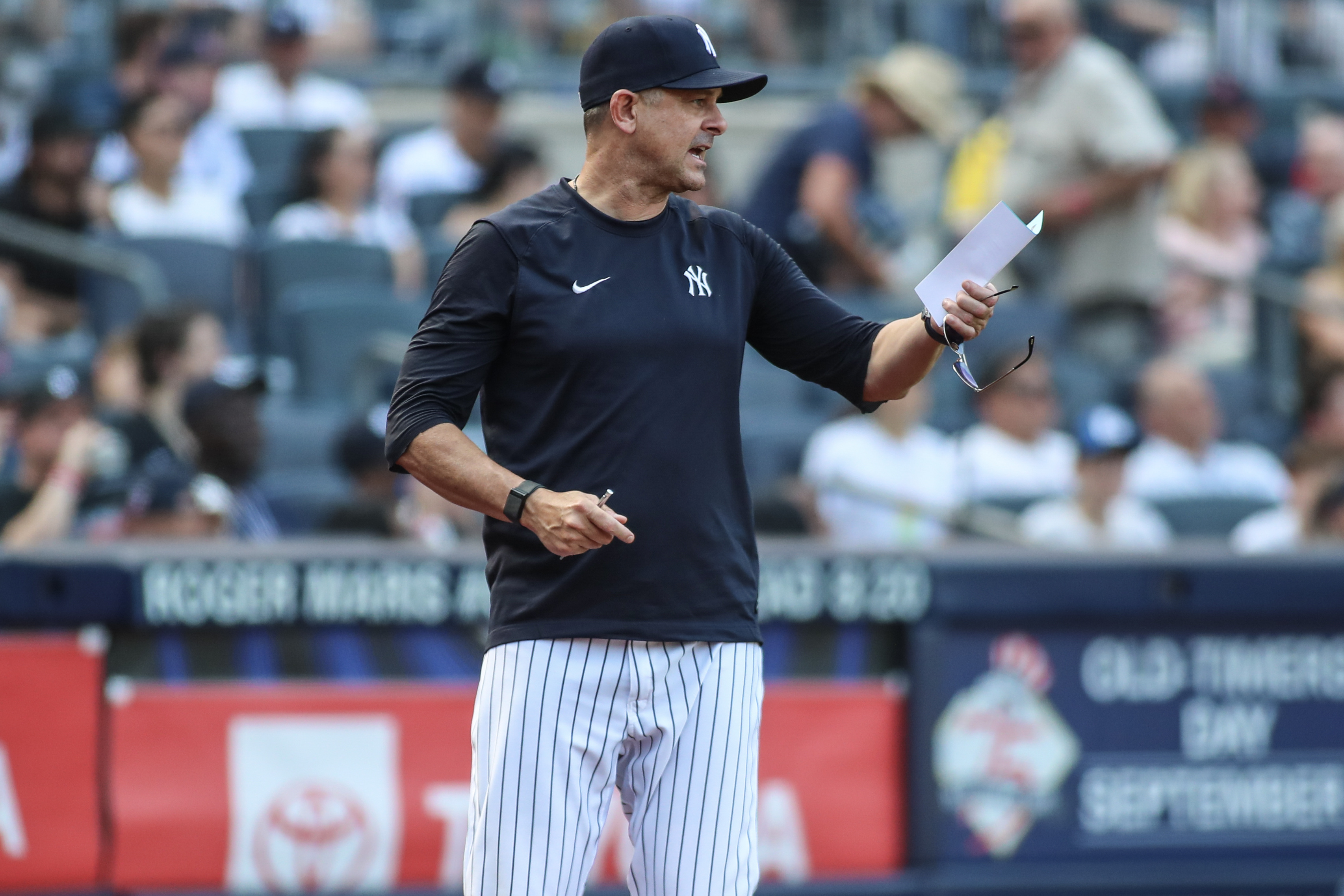 Justin Turner, Red Sox hand Yankees eighth straight loss | Reuters