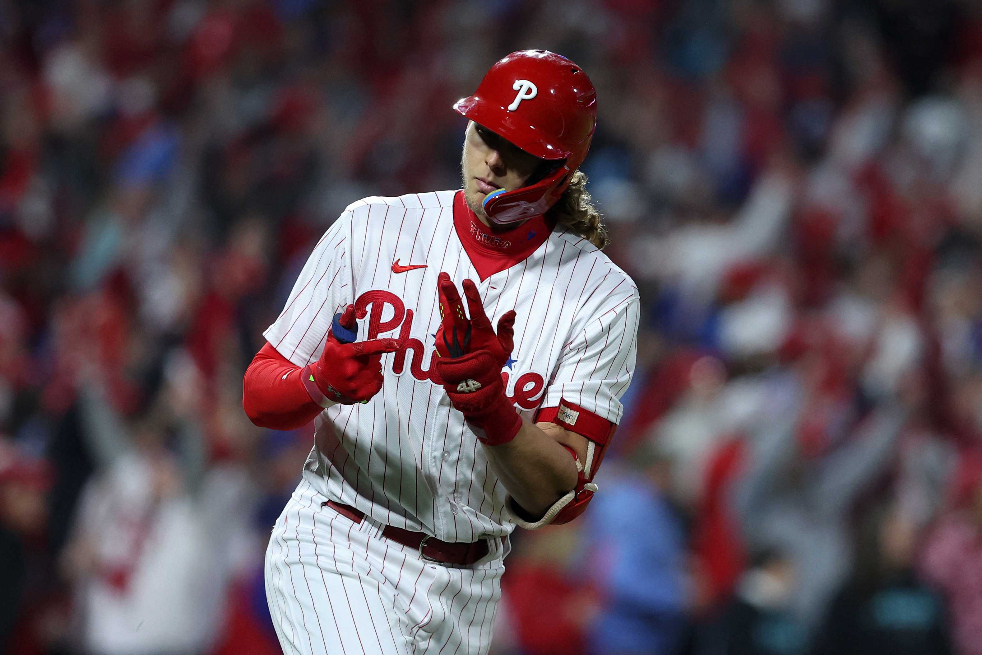 D-backs cap NLCS comeback, stun Phillies in Game 7 | Reuters