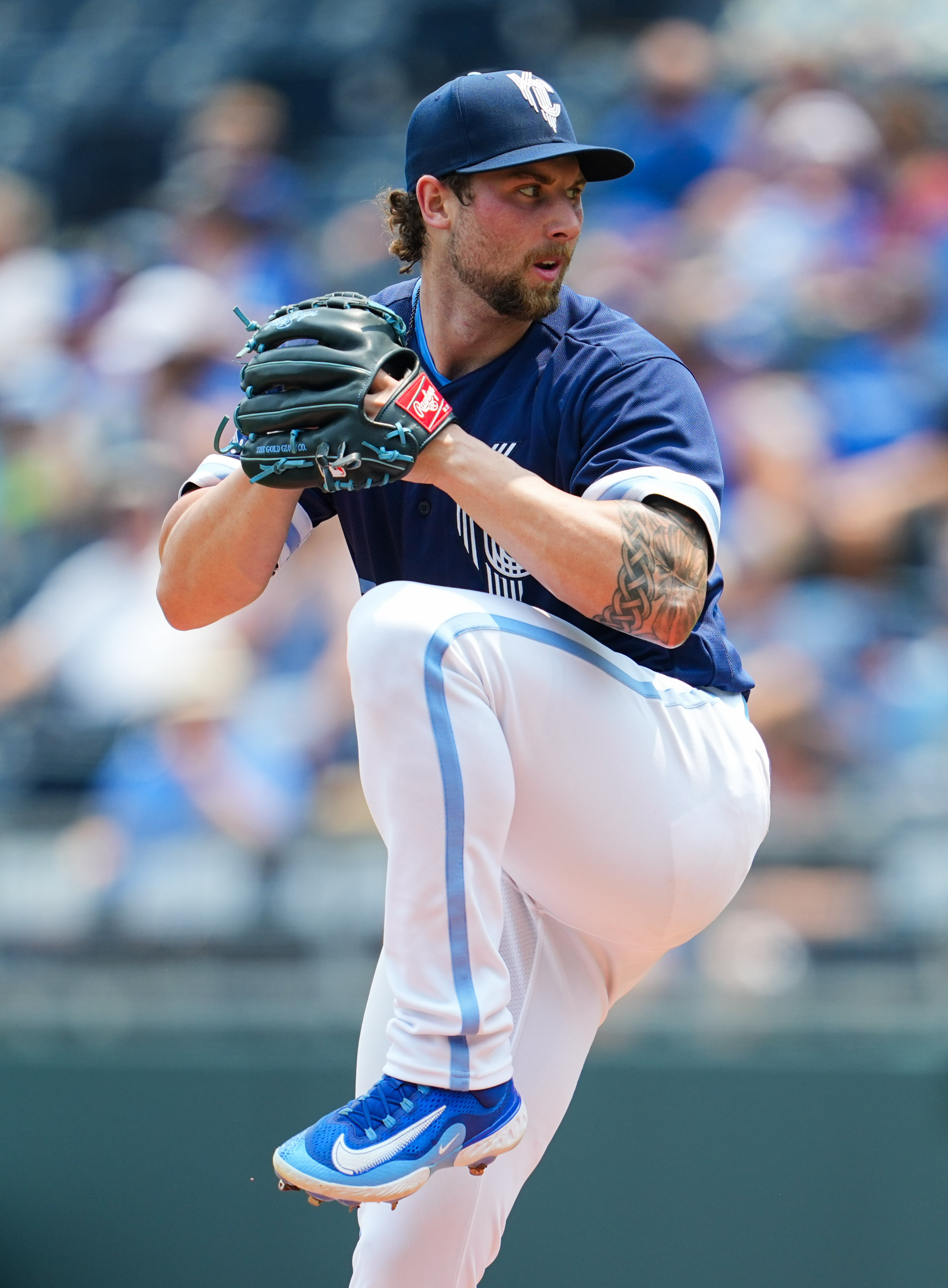 Tyler Glasnow shines as Rays beat slumping Yankees | Reuters