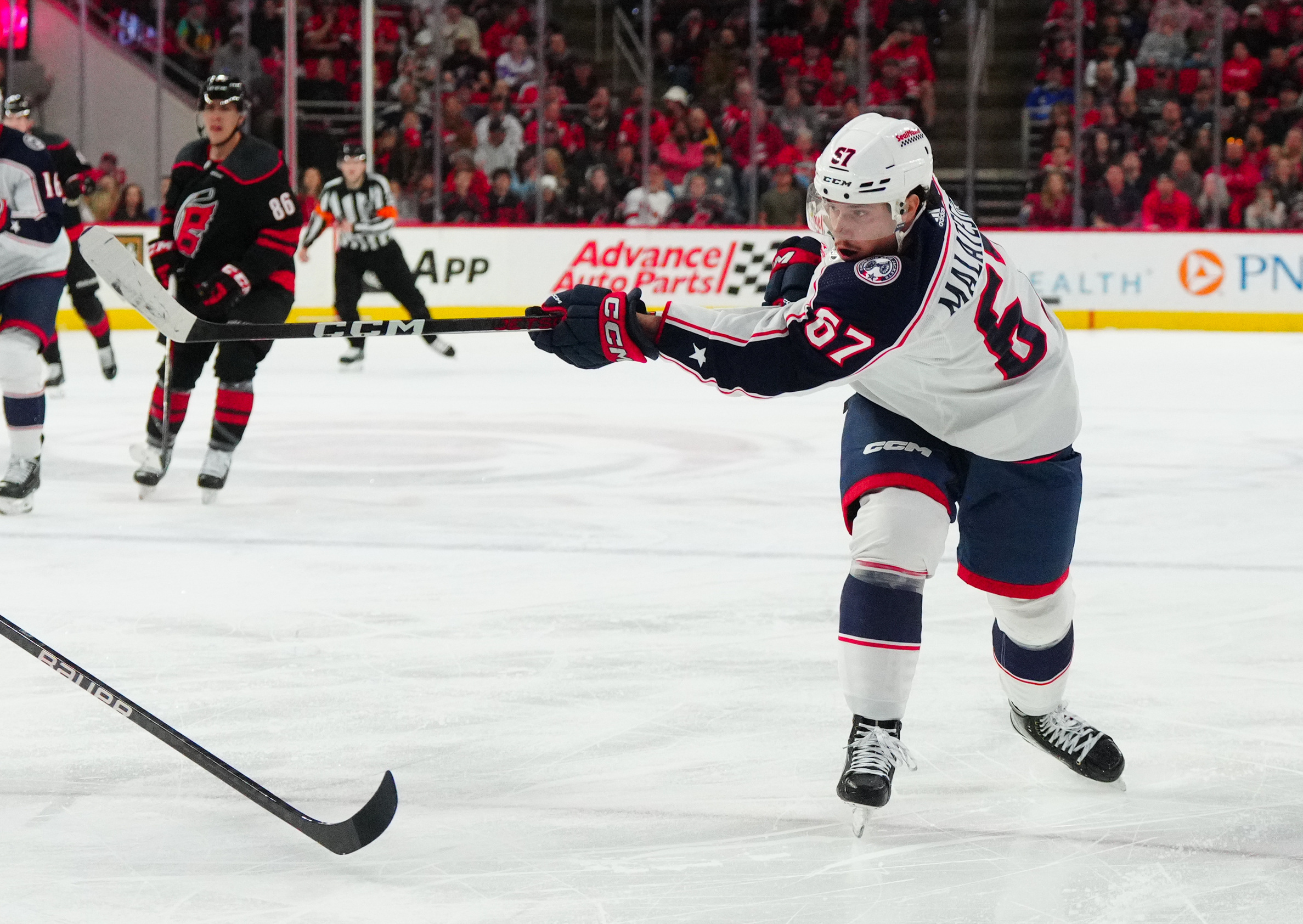 Hurricanes score early, blank Blue Jackets | Reuters