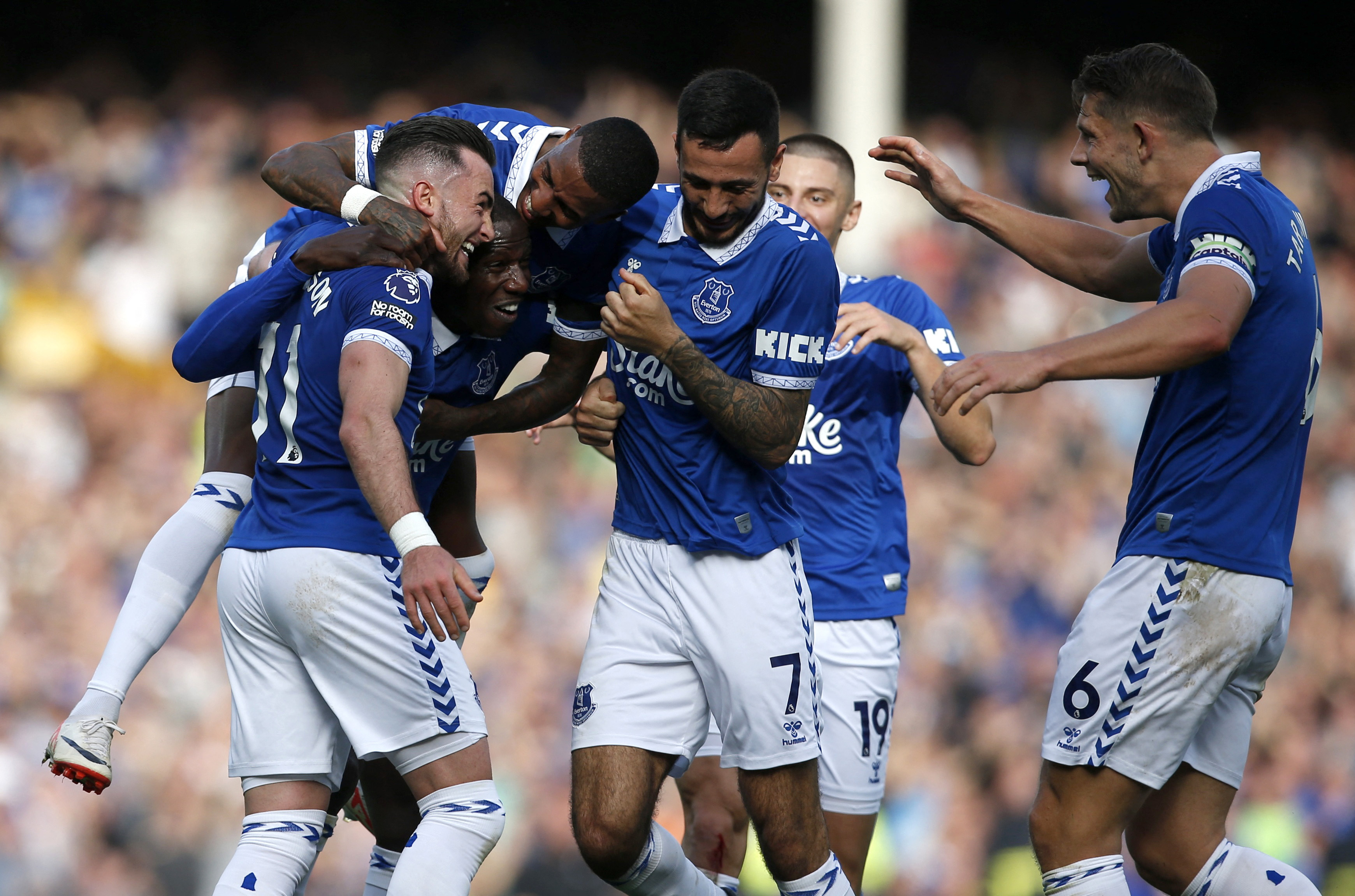 Everton beat lowly Bournemouth to snap home losing run | Reuters