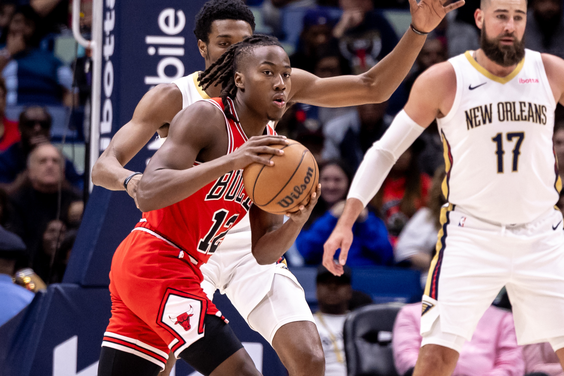 Strong finish vaults Bulls past Pelicans | Reuters