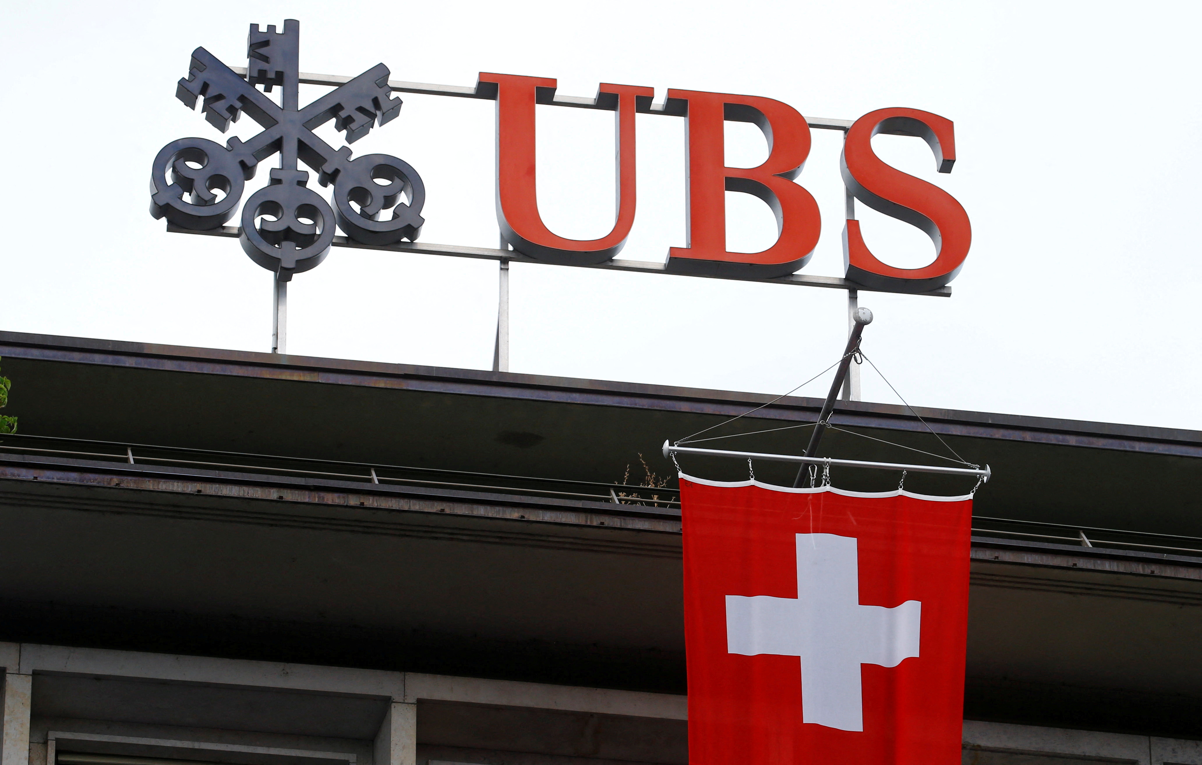 UBS and Credit Suisse make further progress in emergency plans ...