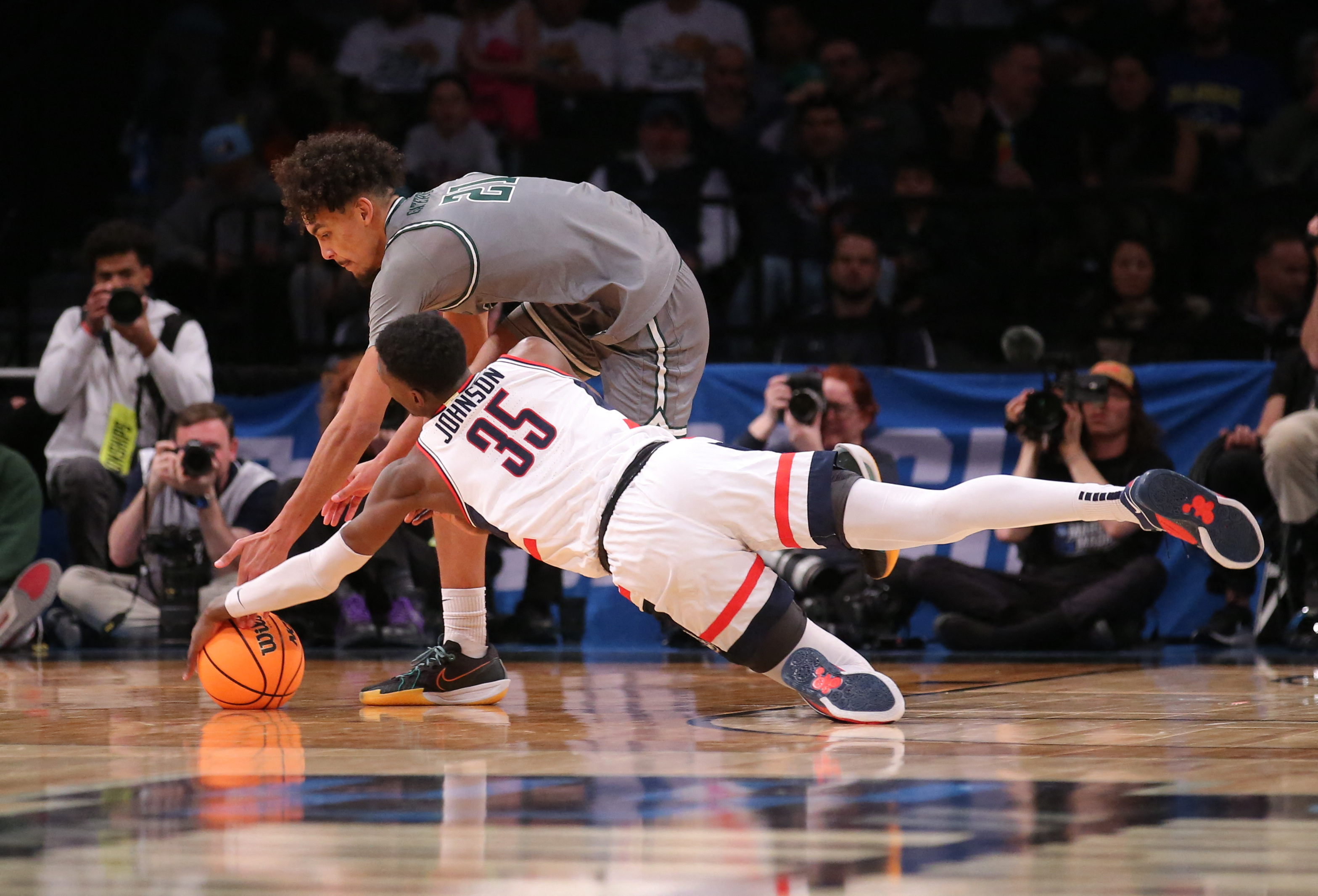 No. 1 UConn steamrolls Stetson to begin title defense | Reuters