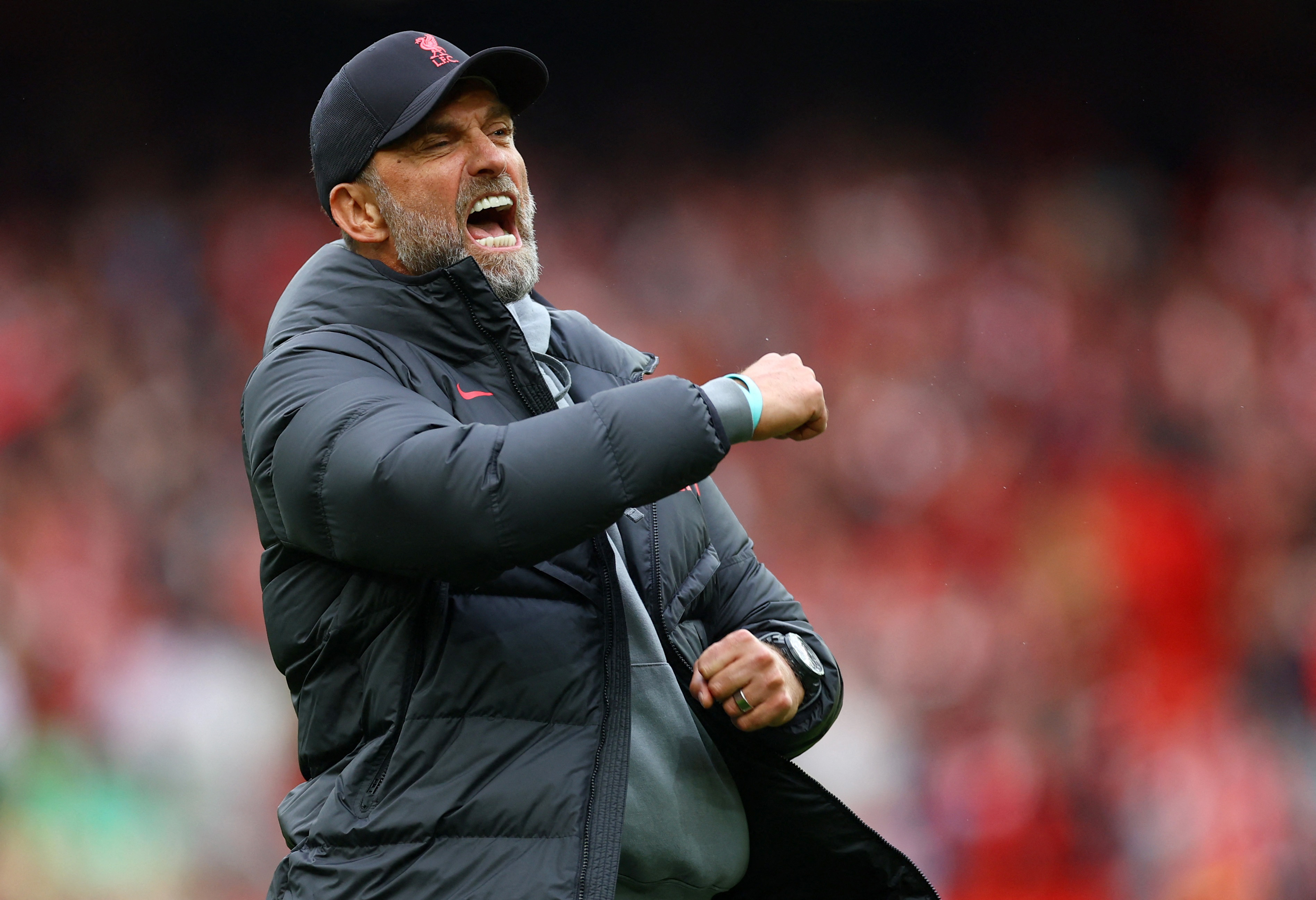 Klopp expects punishment after Spurs celebration, comments on referee ...