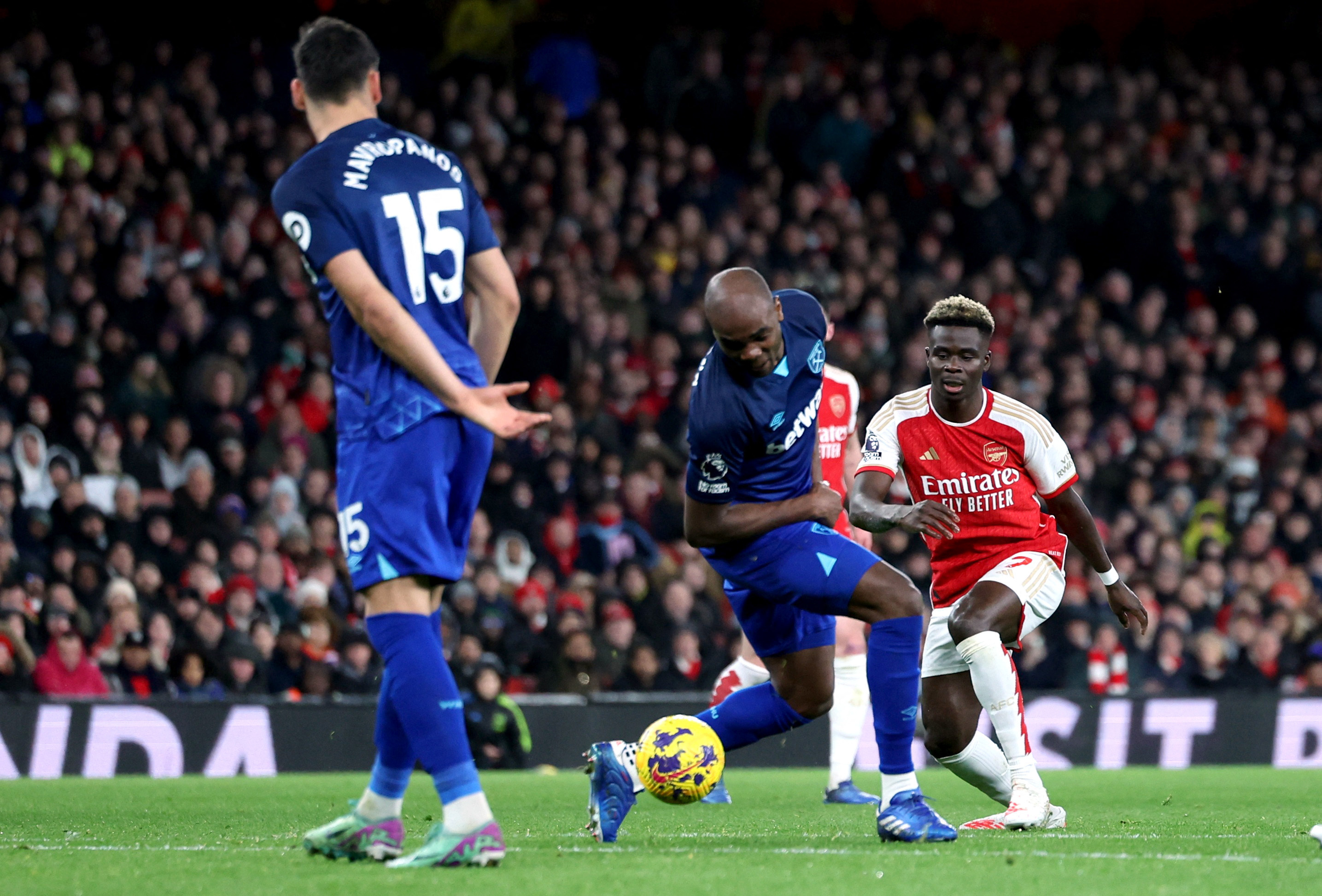 Arsenal miss out on top spot after 2-0 defeat by West Ham | Reuters