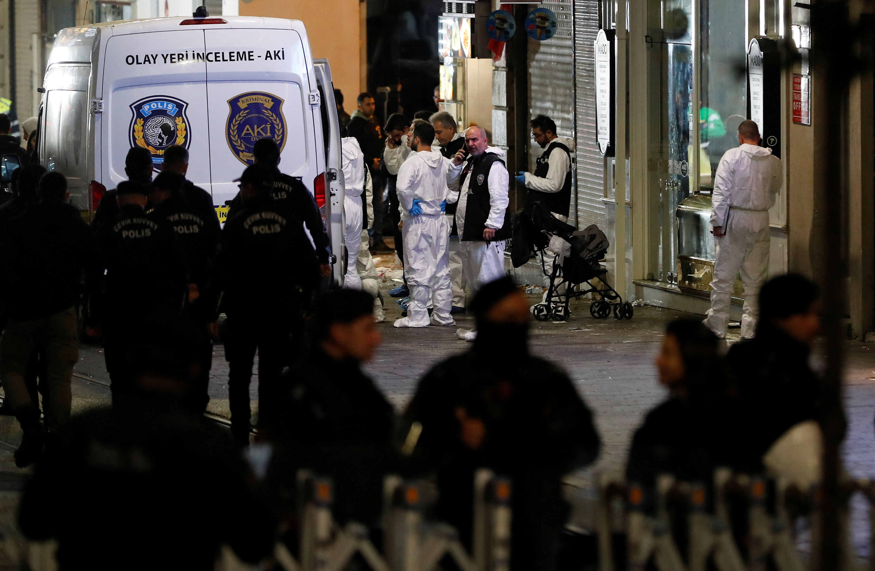 Person who left bomb causing Istanbul explosion arrested - Anadolu ...