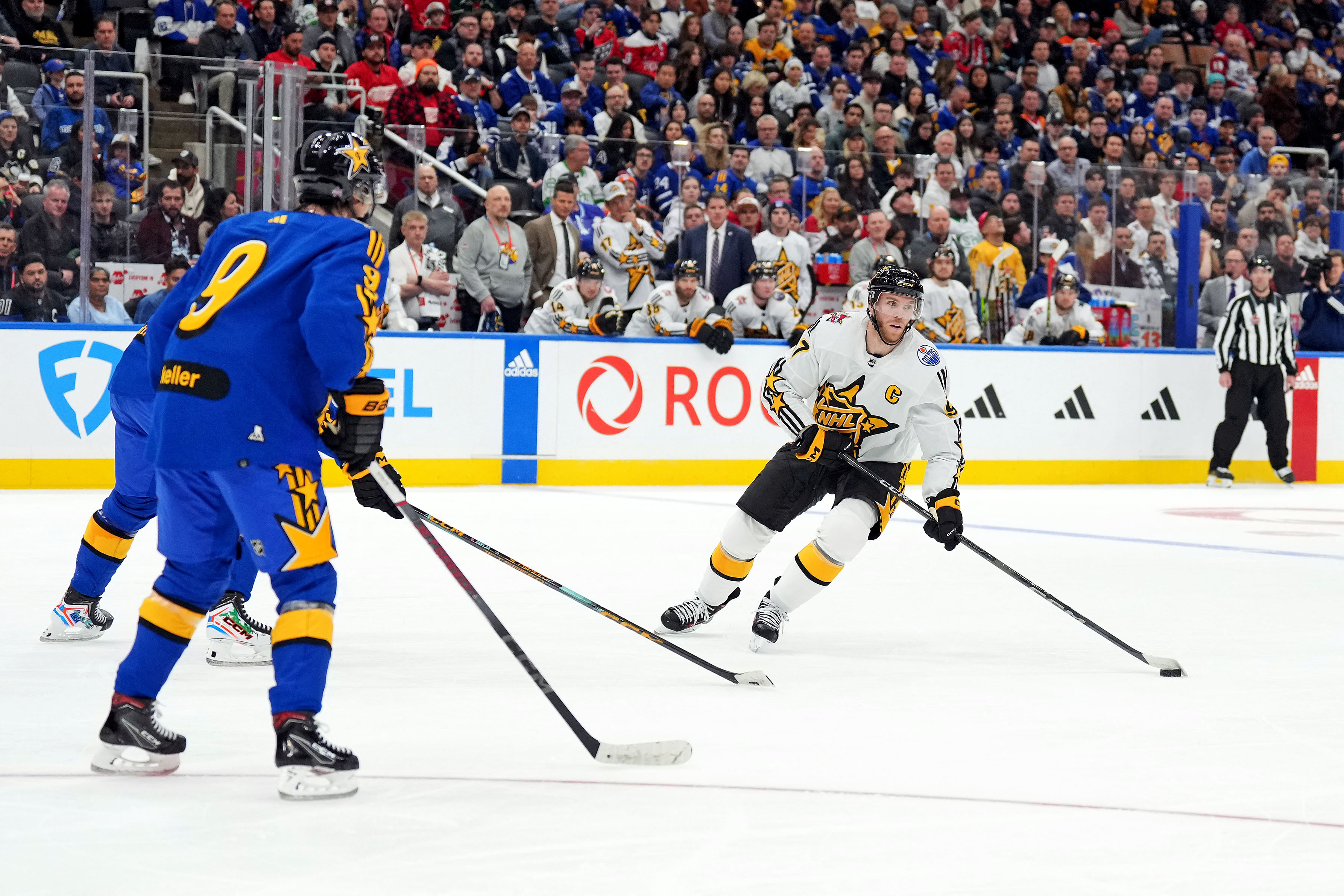 Streaking Oilers head to Vegas in pursuit NHL history | Reuters